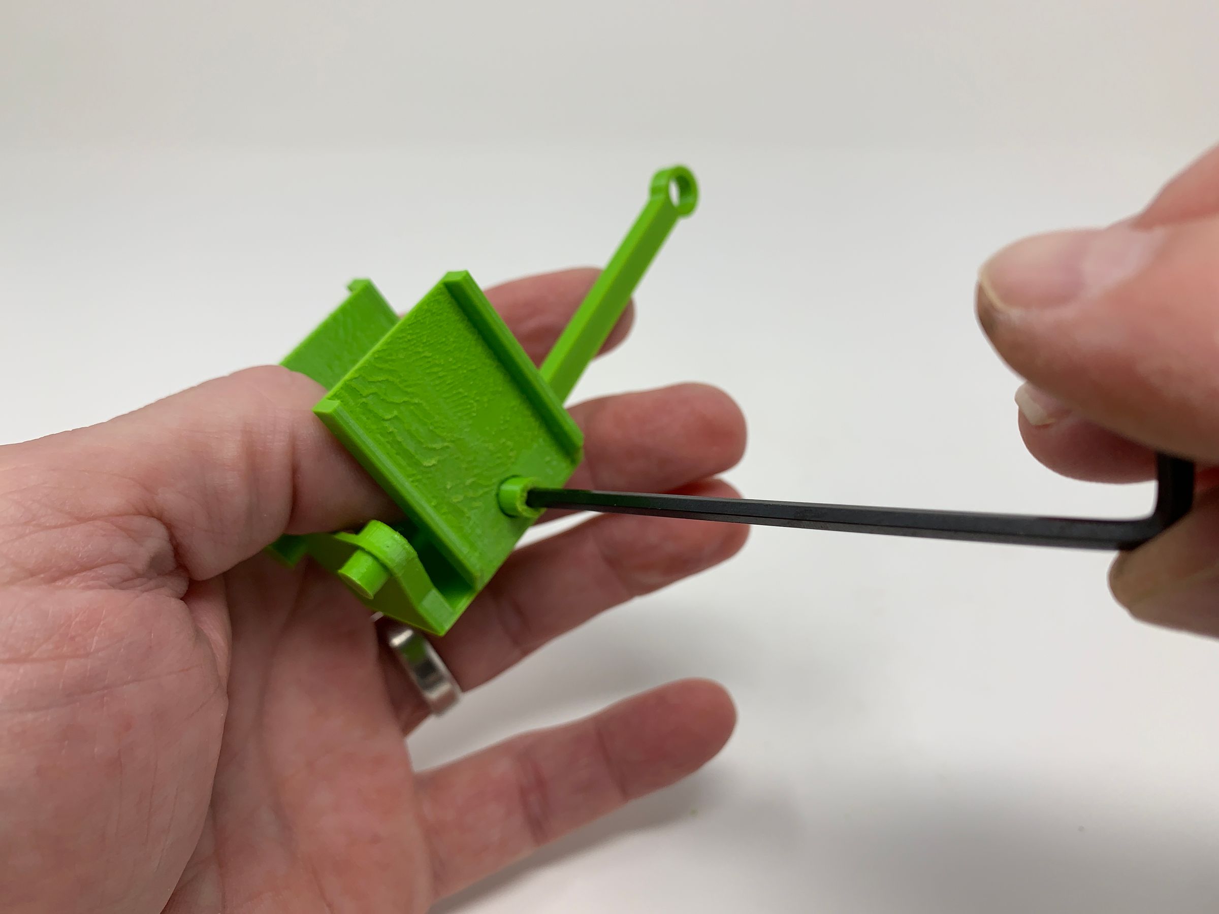 Pink and Green Domino Machine II : 5 Steps (with Pictures) - Instructables