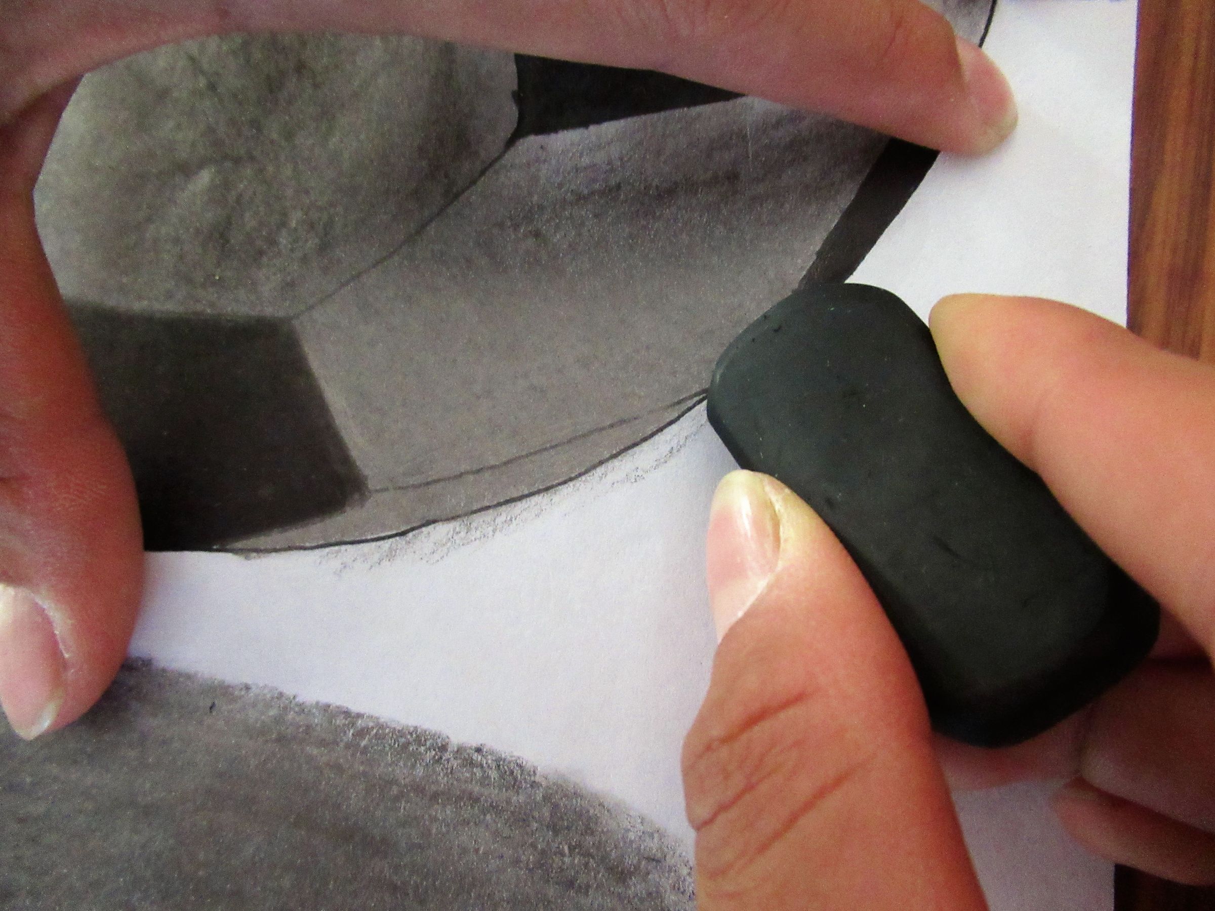 How to Draw a Levitating Soccer Ball : 10 Steps - Instructables
