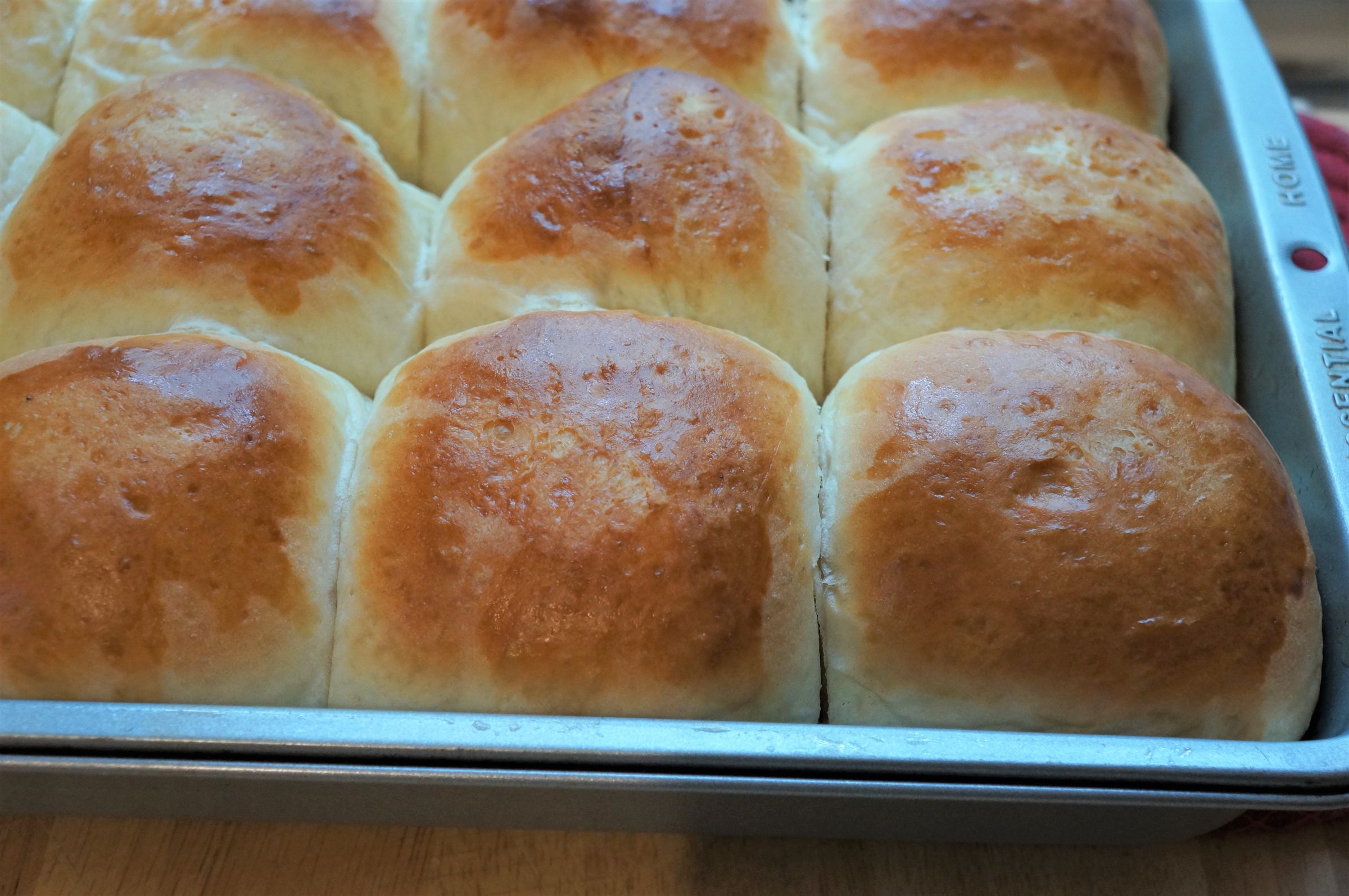 Vintage Copycat School Cafeteria Yeast Rolls : 7 Steps (with Pictures ...