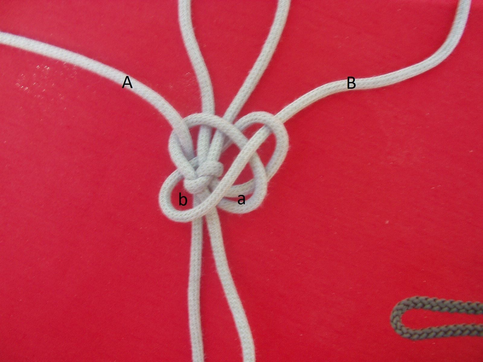 Single Strand Lanyard : 15 Steps (with Pictures) - Instructables