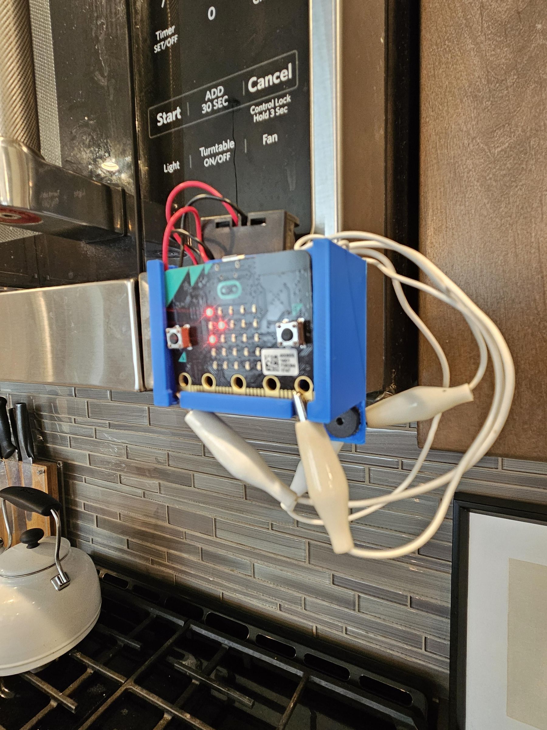 Micro Bit Fan Alert : 4 Steps - Instructables