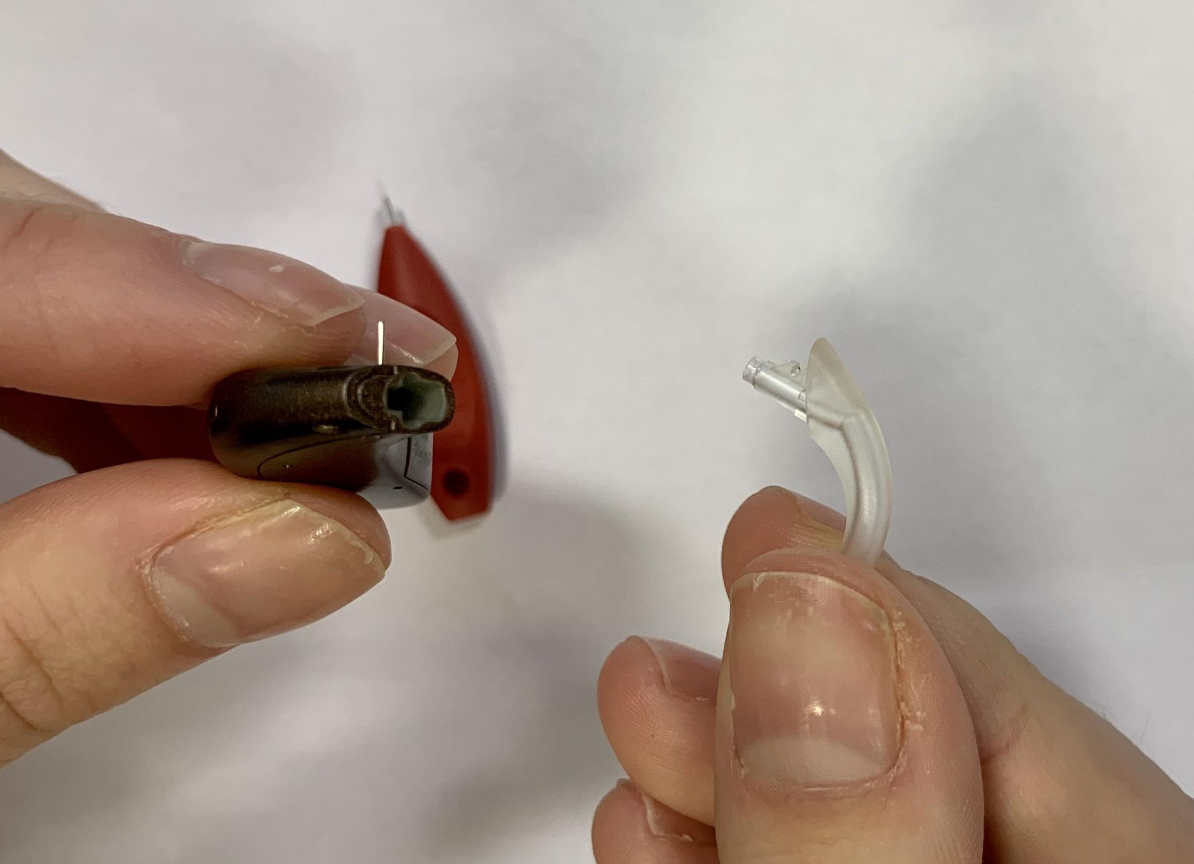 Changing the Sound Hook on an Oticon Engage Hearing Aid : 7 Steps (with ...