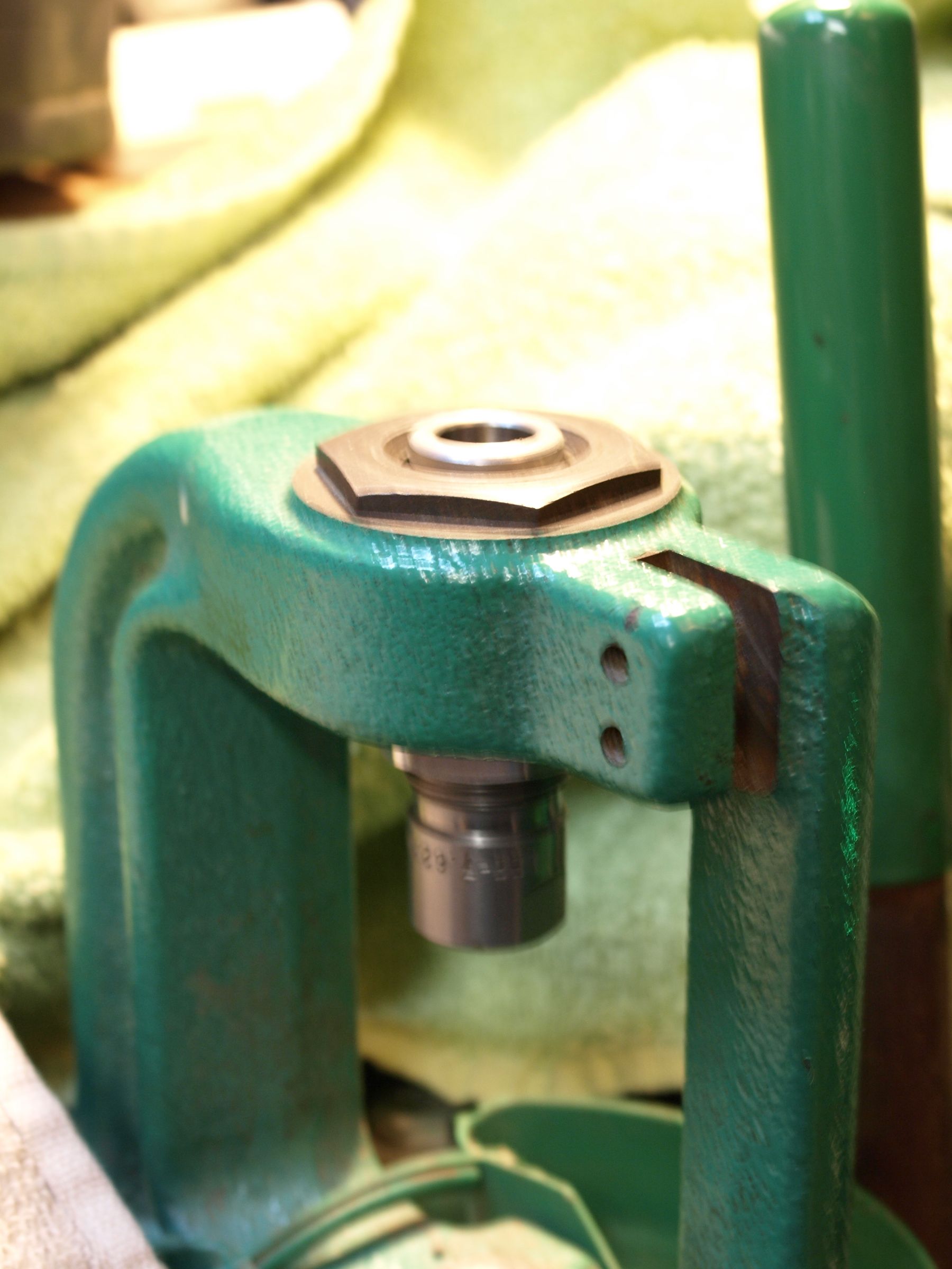 Decap Berdan Primers and Stay Dry : 6 Steps - Instructables