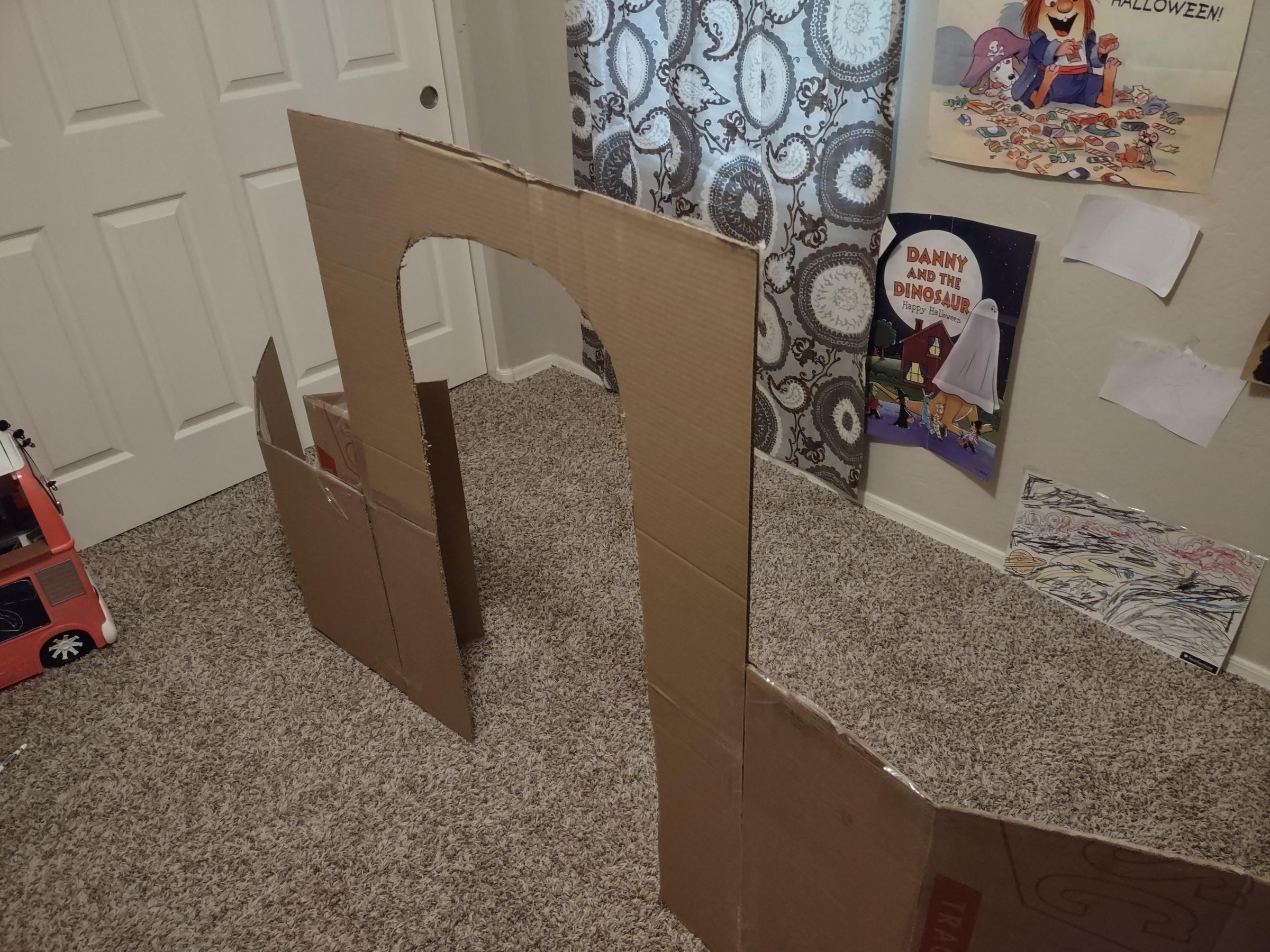 Mini Castle Play-set With Drawbridge : 11 Steps - Instructables