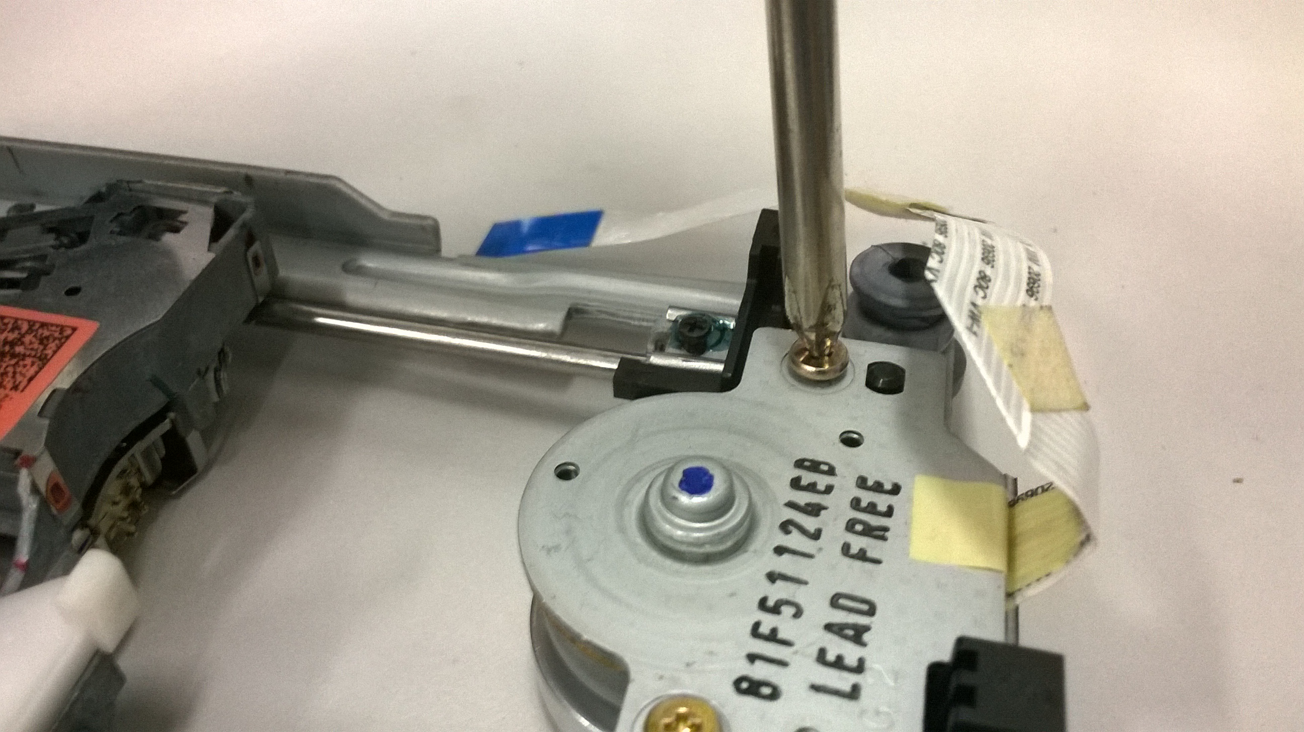 Disassembling a CD/DVD Reader and Reusing Its Parts : 12 Steps (with ...