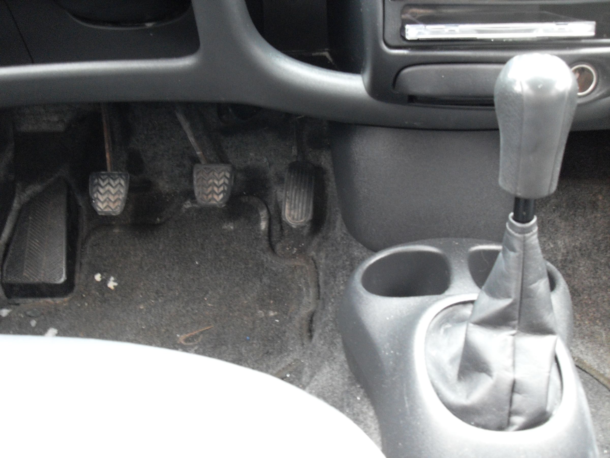 How to Drive a Manual / Standard Shift Transmission : 7 Steps (with ...