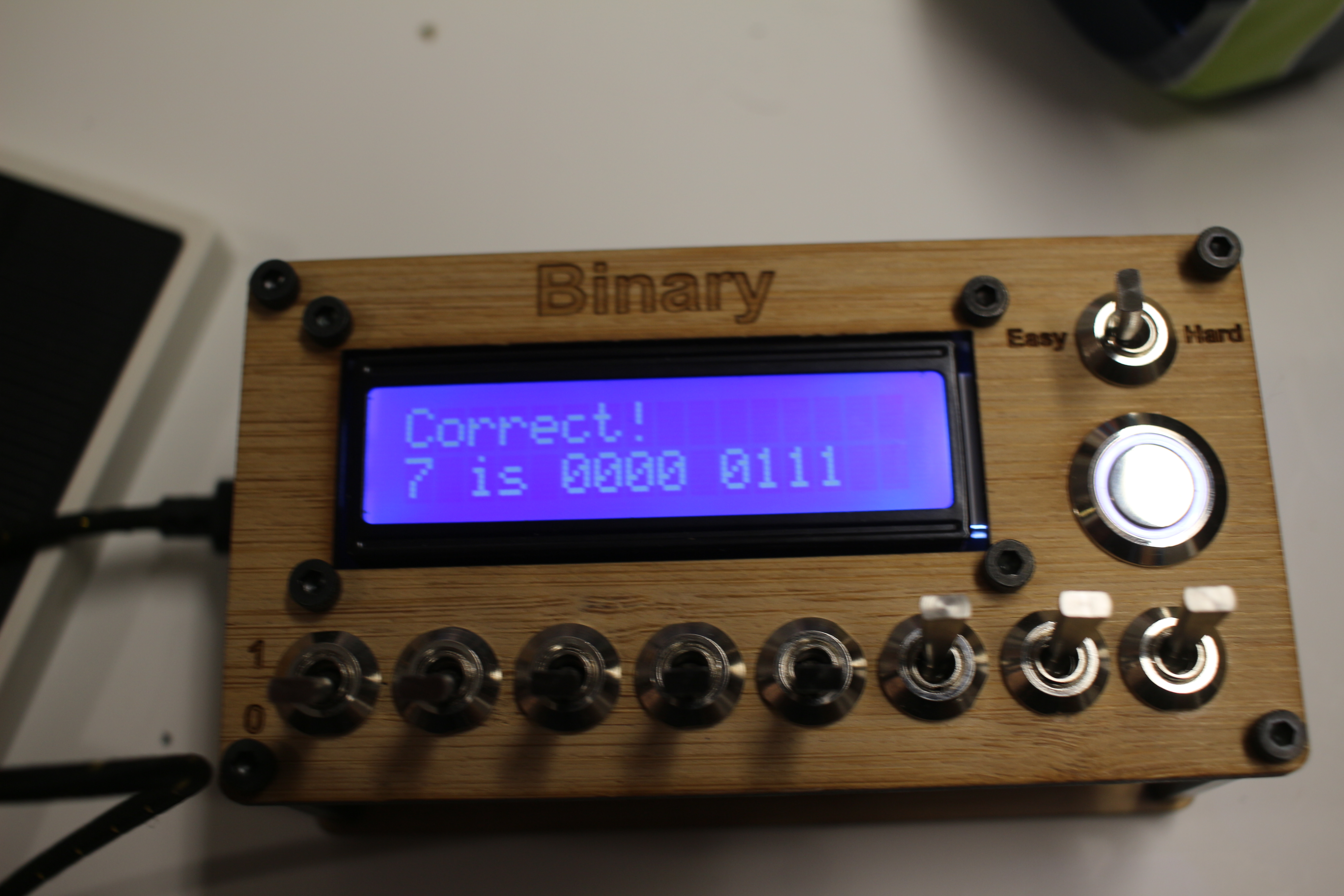 Binary Game : 9 Steps (with Pictures) - Instructables