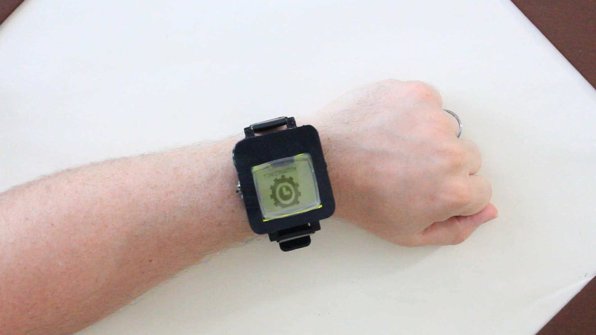 Turn an Old Cell Phone Into a Smartwatch : 12 Steps (with Pictures ...