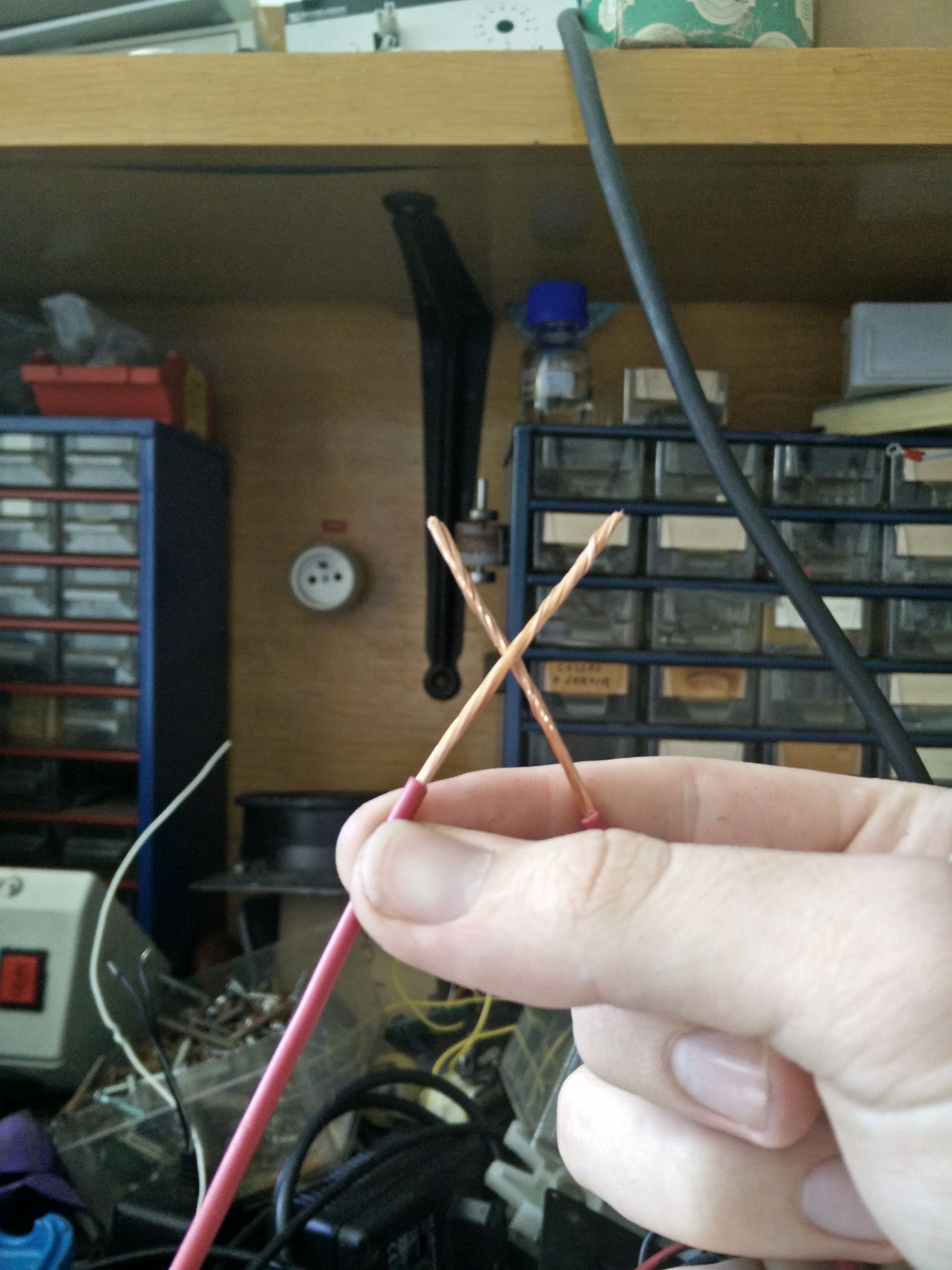 How to Do a Western Union Splice (with Pictures) - Instructables