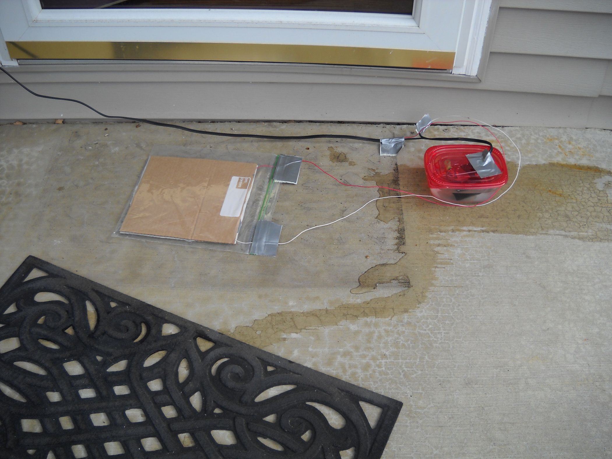 Doorway Water Squirter : 10 Steps - Instructables