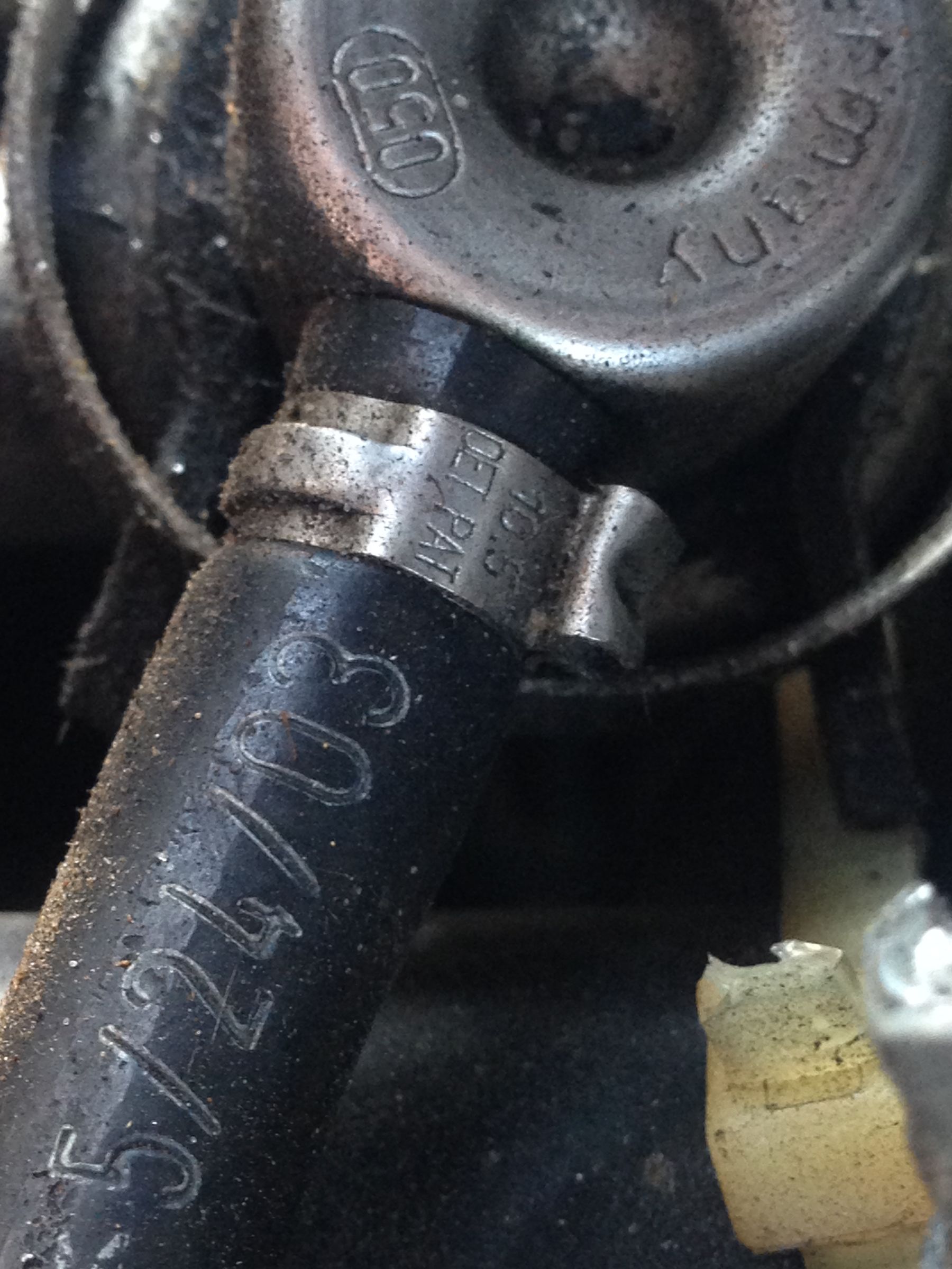 2004 VW Passat Fuel Pressure Regulator Replacement : 7 Steps ...