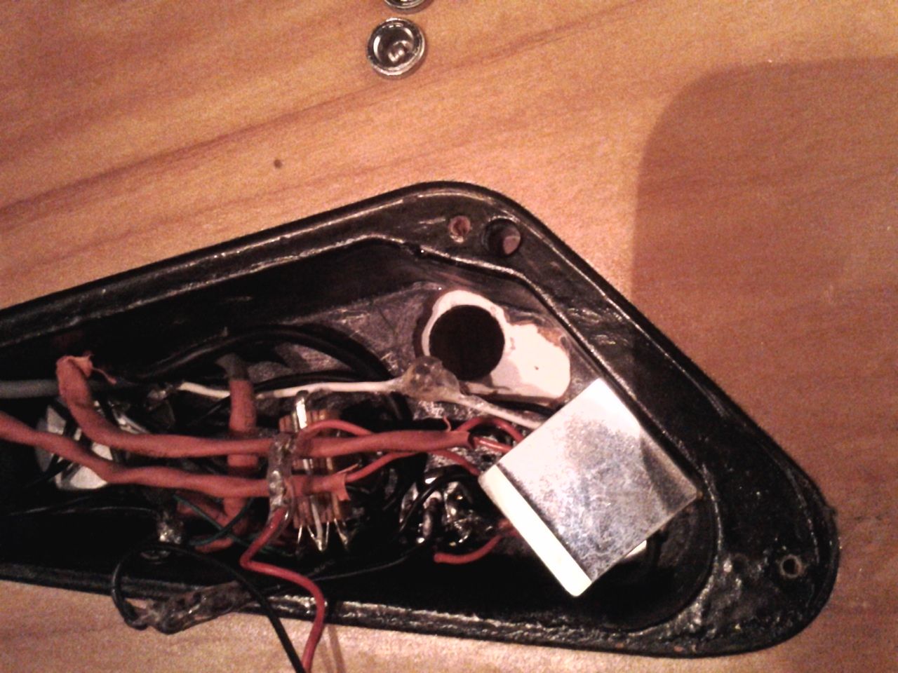 Installing a Killswitch Into a Guitar : 8 Steps (with Pictures ...