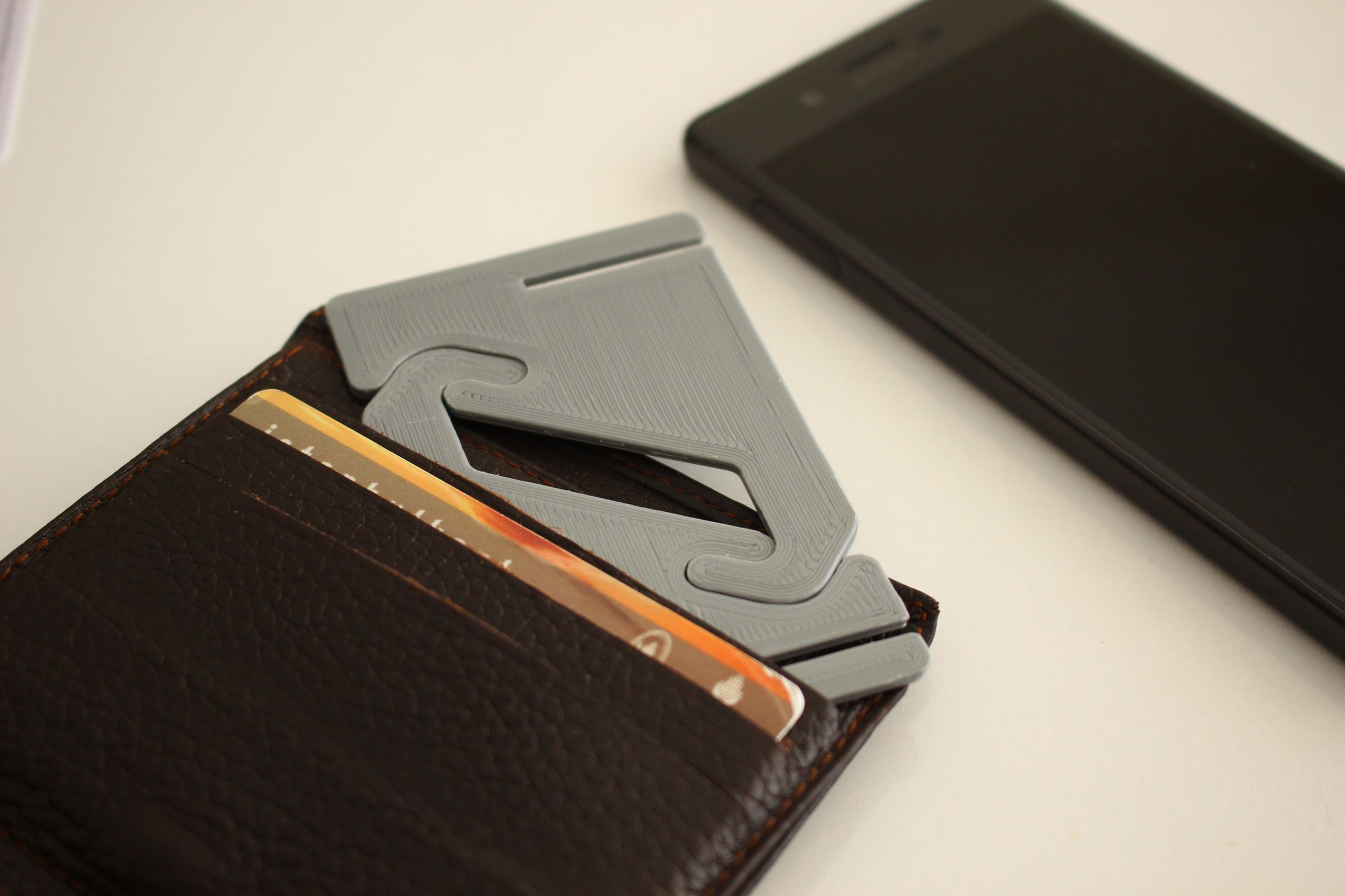 Credit Card Size Phone Holder : 5 Steps - Instructables