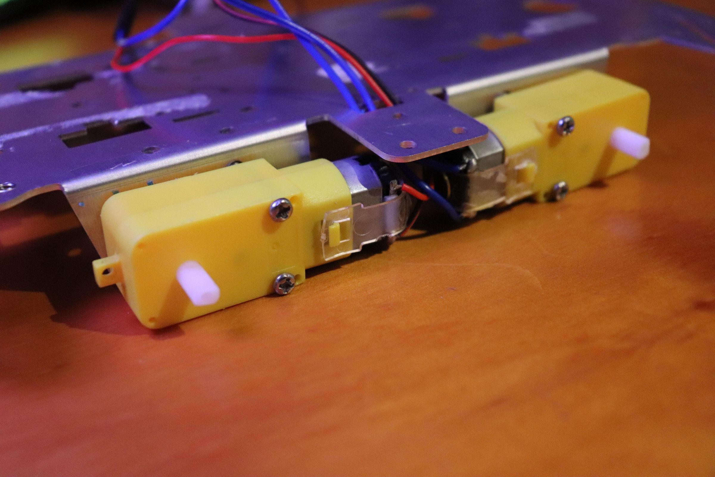 Bluetooth Controlled Claw Robot : 20 Steps (with Pictures) - Instructables