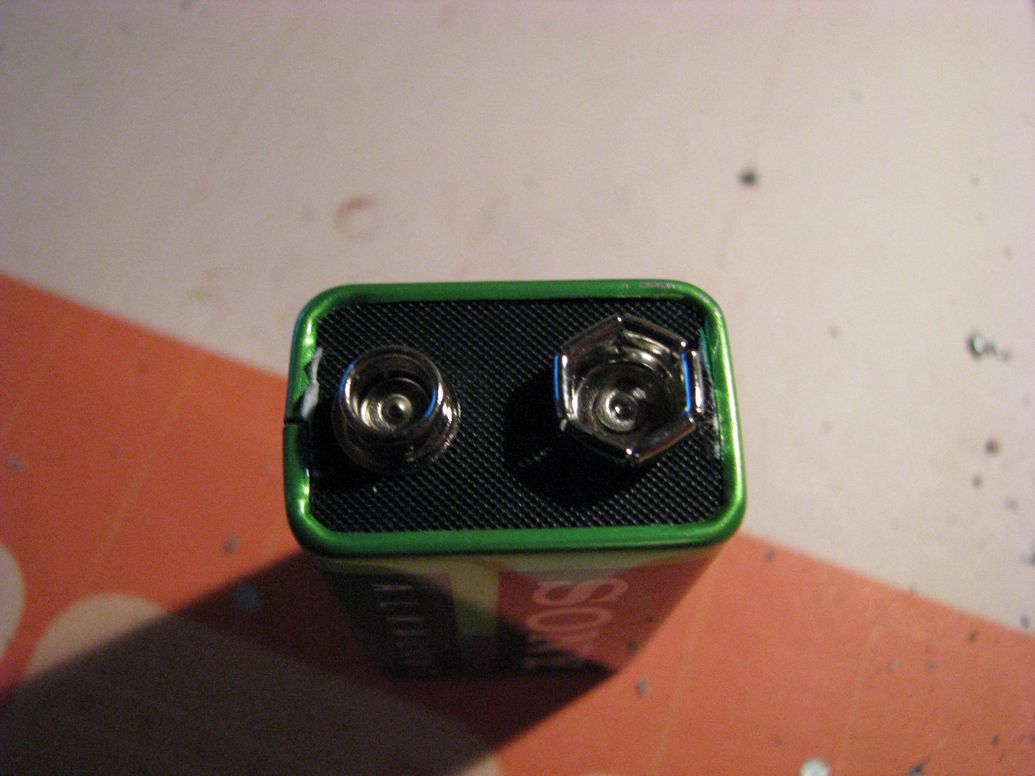 Free 9V Connector : 5 Steps - Instructables