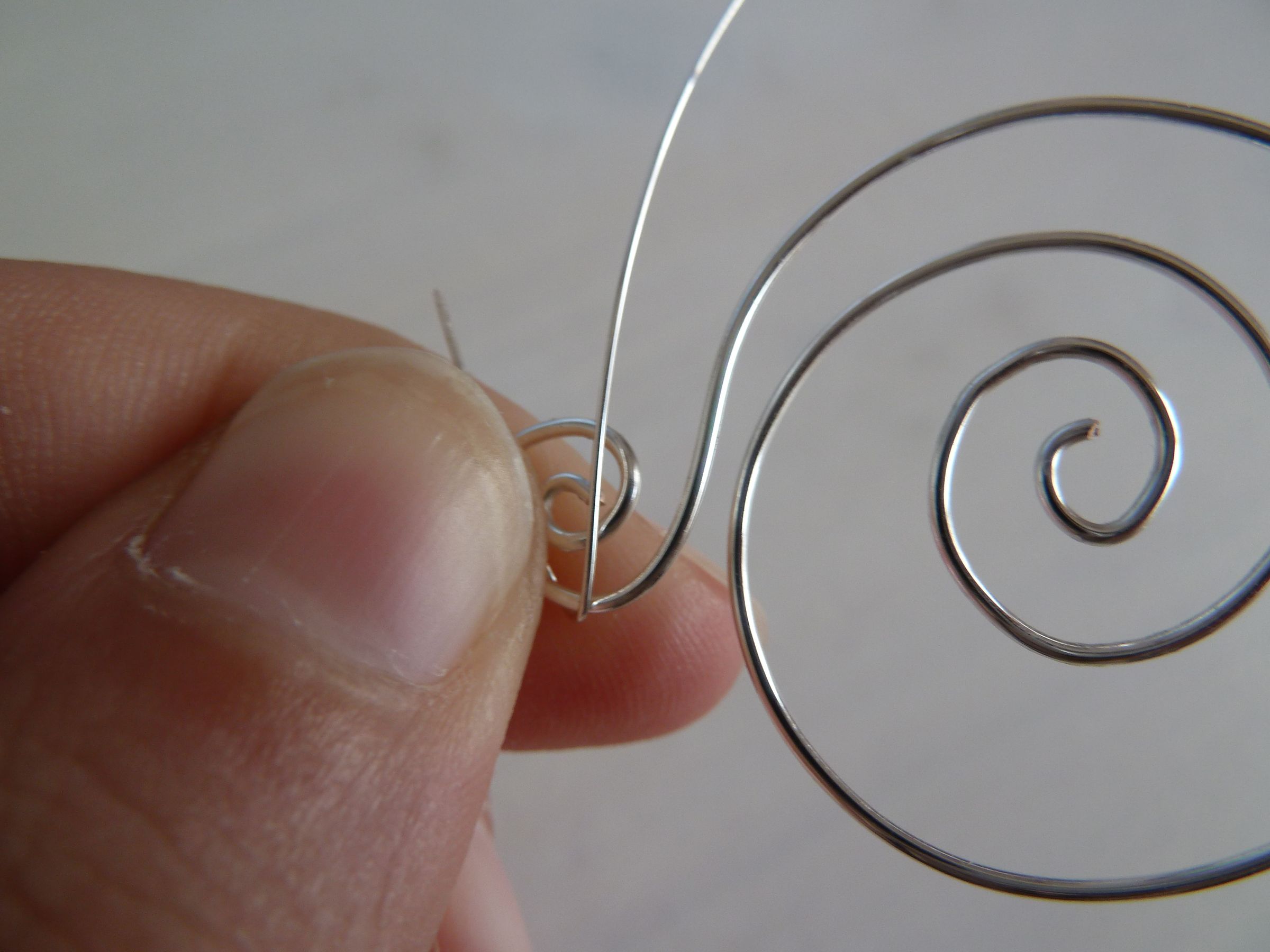 Swirled Wire Beaded Pendant : 18 Steps (with Pictures) - Instructables