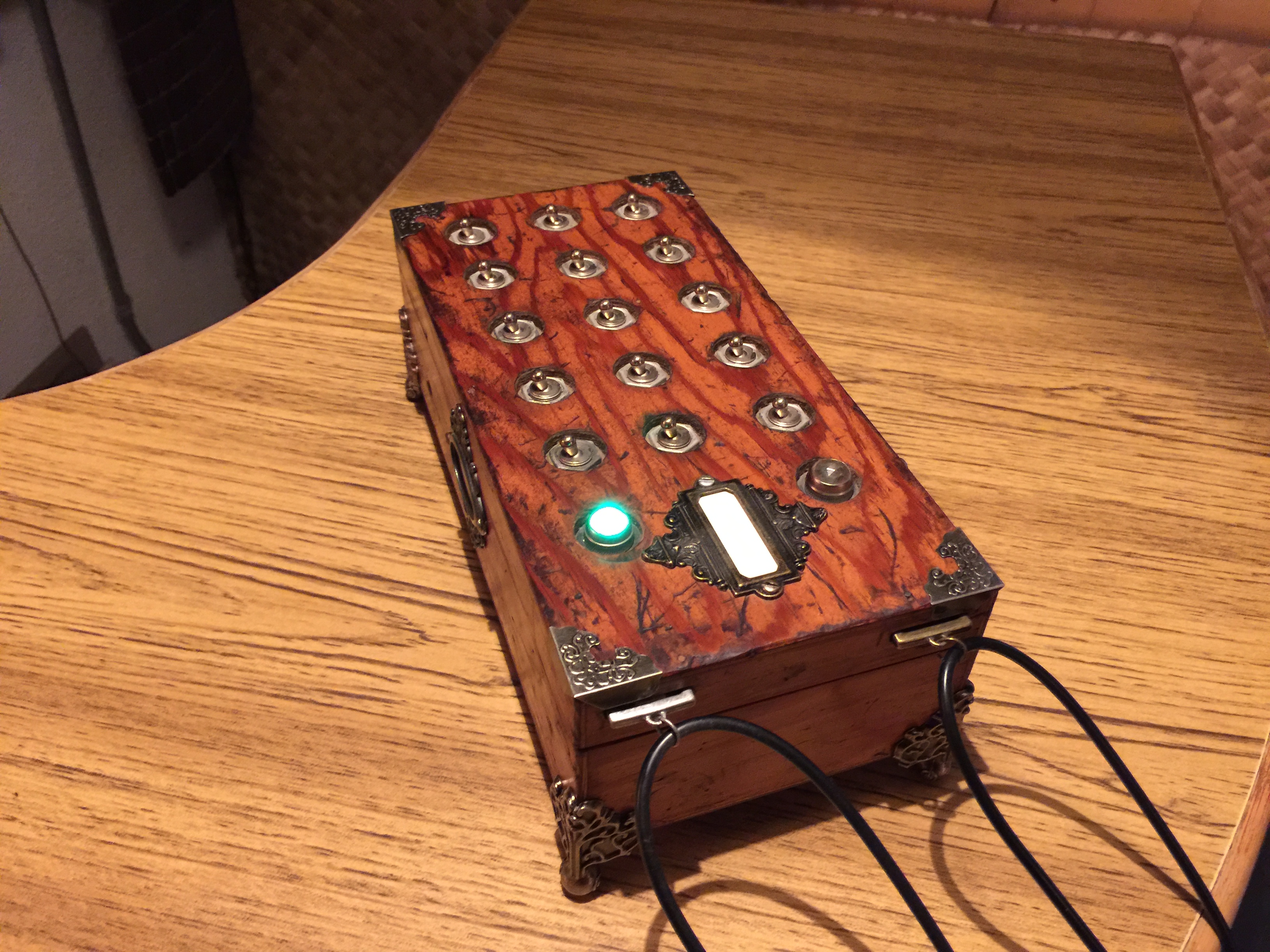 The Christmas Box : 24 Steps (with Pictures) - Instructables