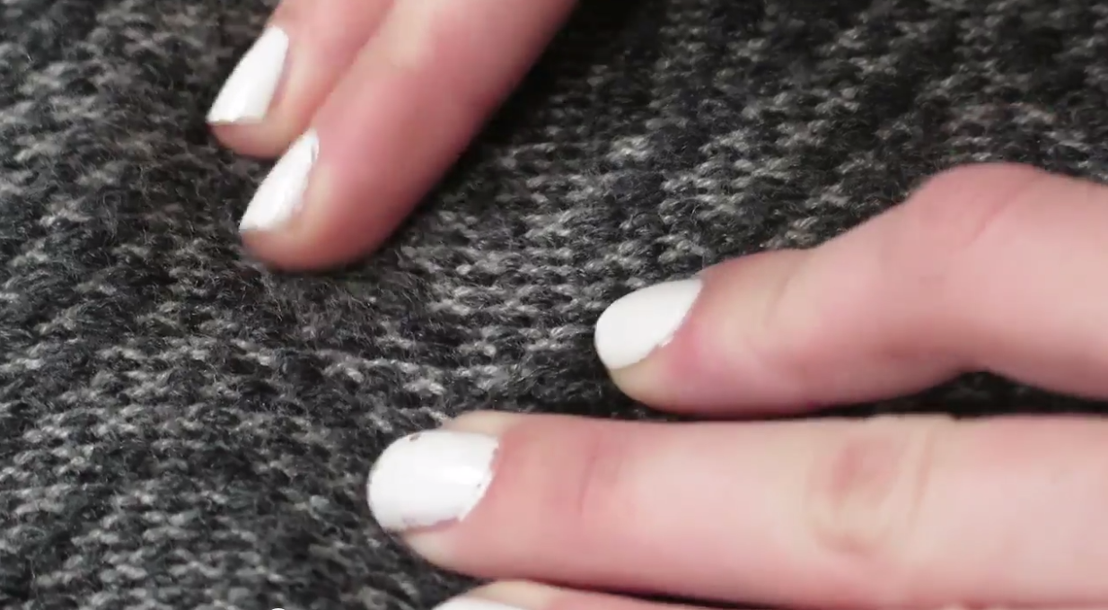 How to Fix a Snagged Sweater : 3 Steps (with Pictures) - Instructables