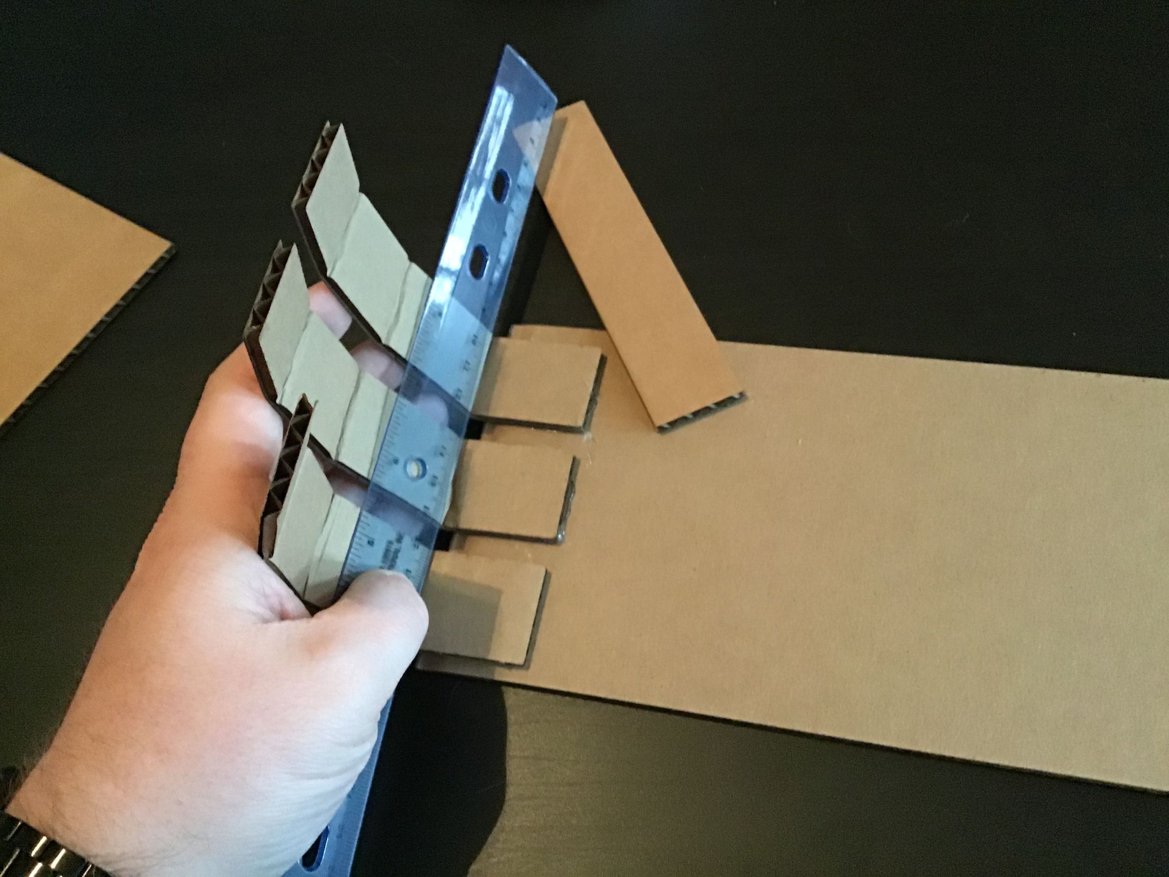 Mechanical Cardboard Hand : 6 Steps (with Pictures) - Instructables