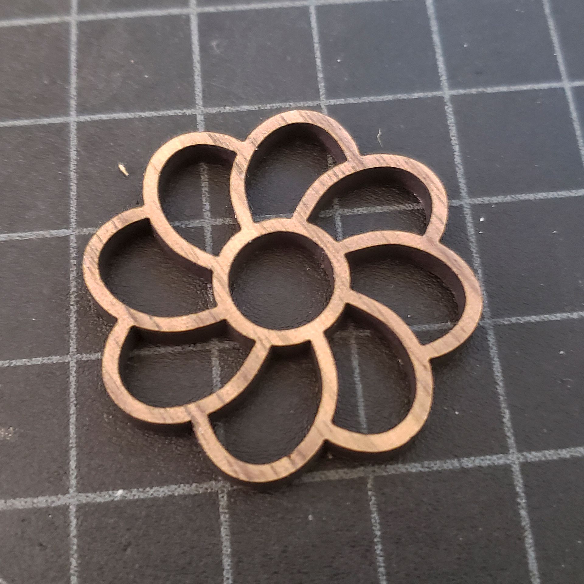 Laser Cut Acrylic & Wood Inlay Flowers Using Illustrator & Glowforge ...