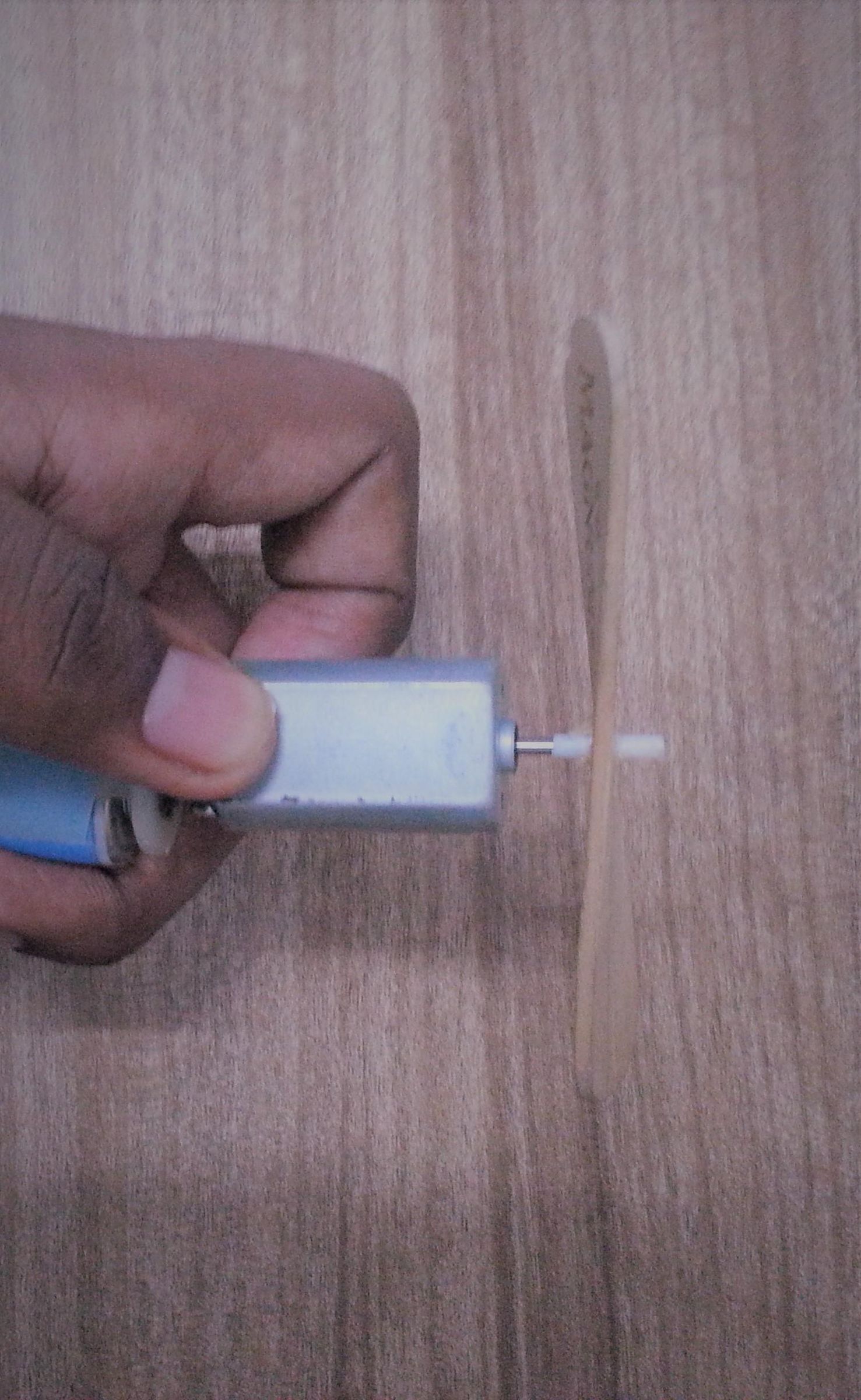 Flying Prop: With a Simple Popsicle Stick ! : 3 Steps - Instructables