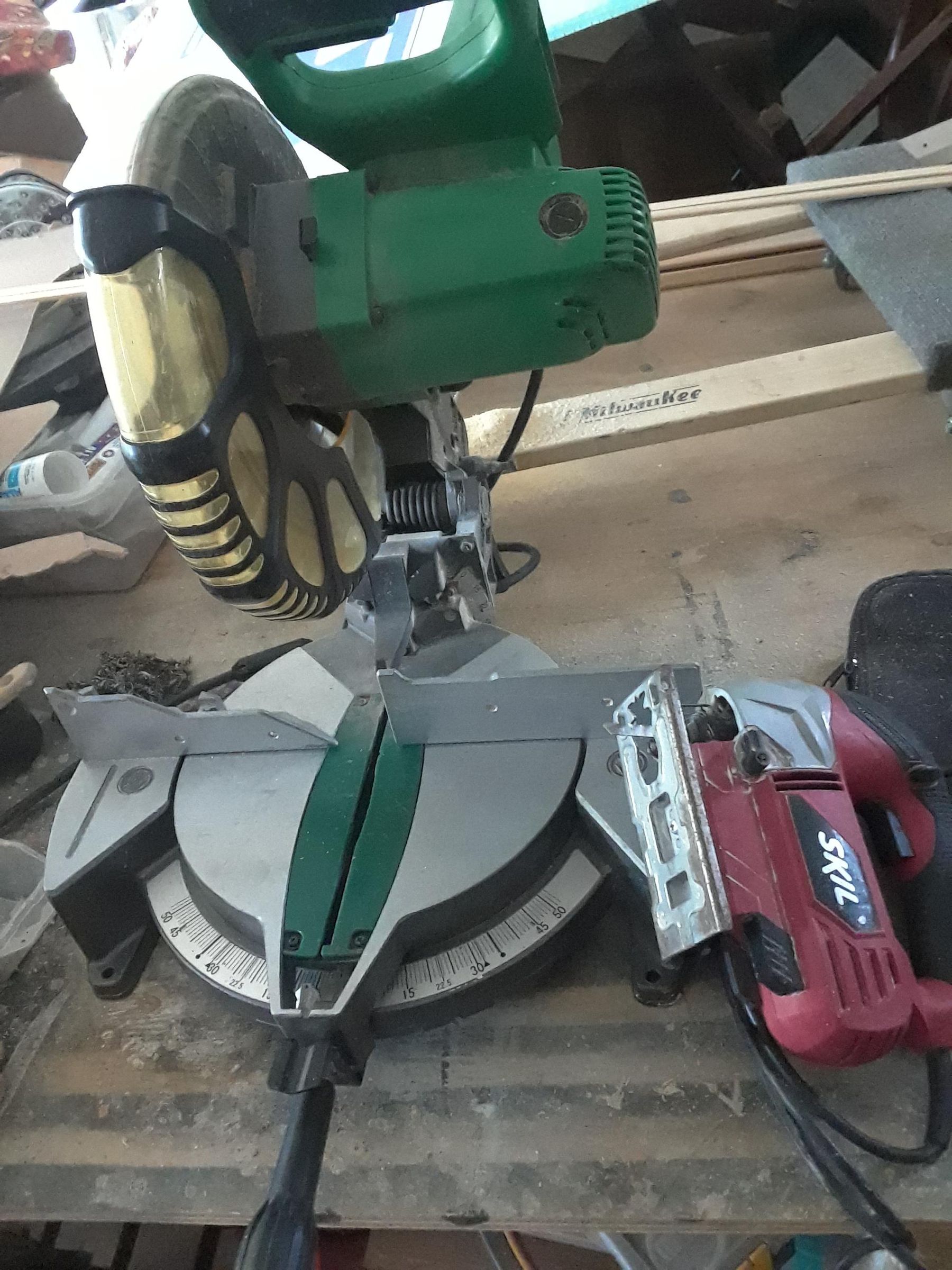 The Motorized Desktop Ferris Wheel : 7 Steps - Instructables