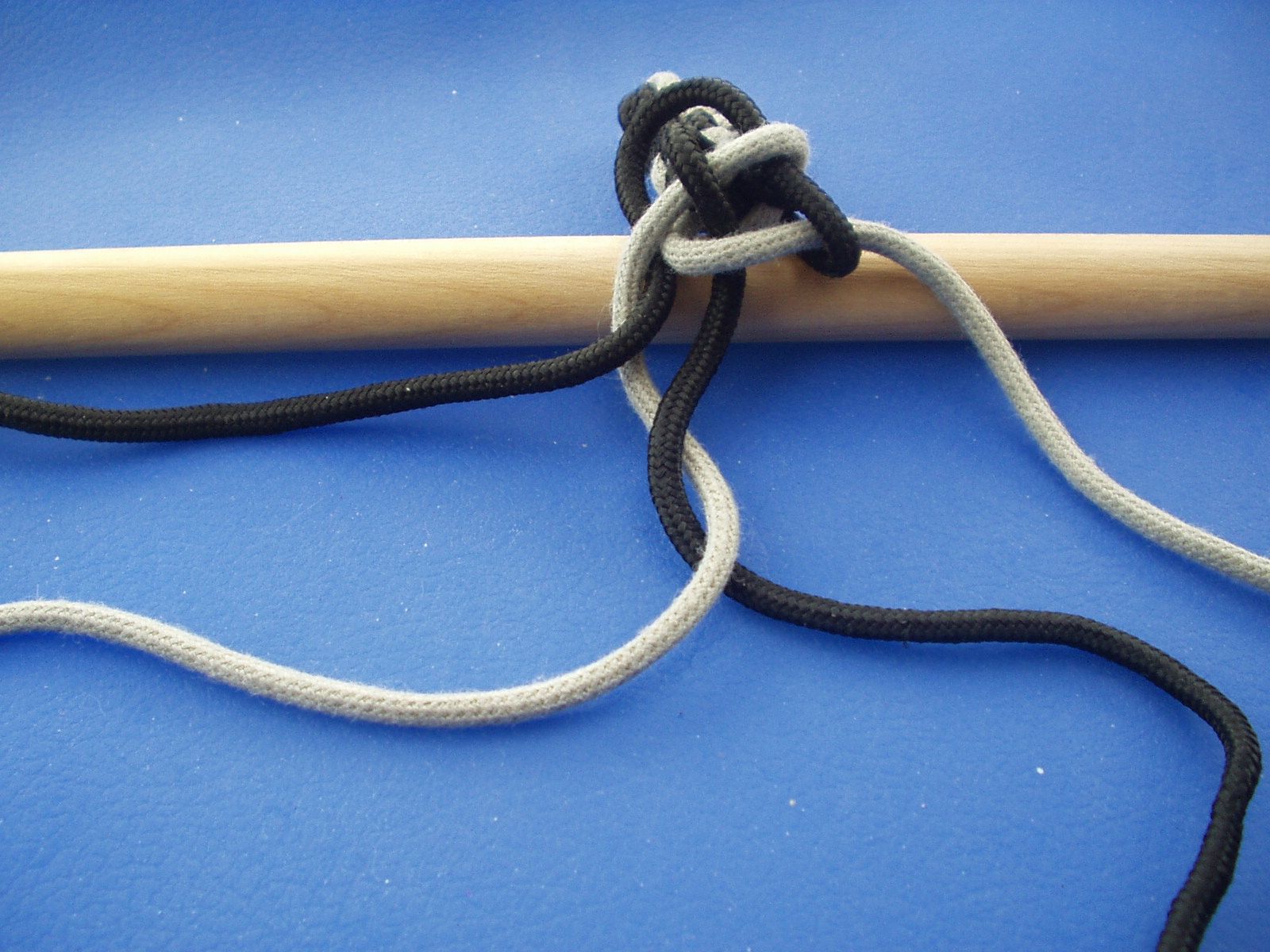 Crown and Wall Knot - Hide the Ends : 8 Steps - Instructables