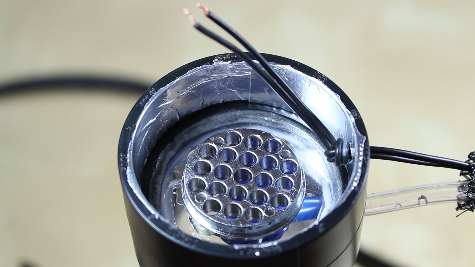 DIY GLOWING BUBBLE LIGHT - How to Make Your Own Futuristic Desk Light ...