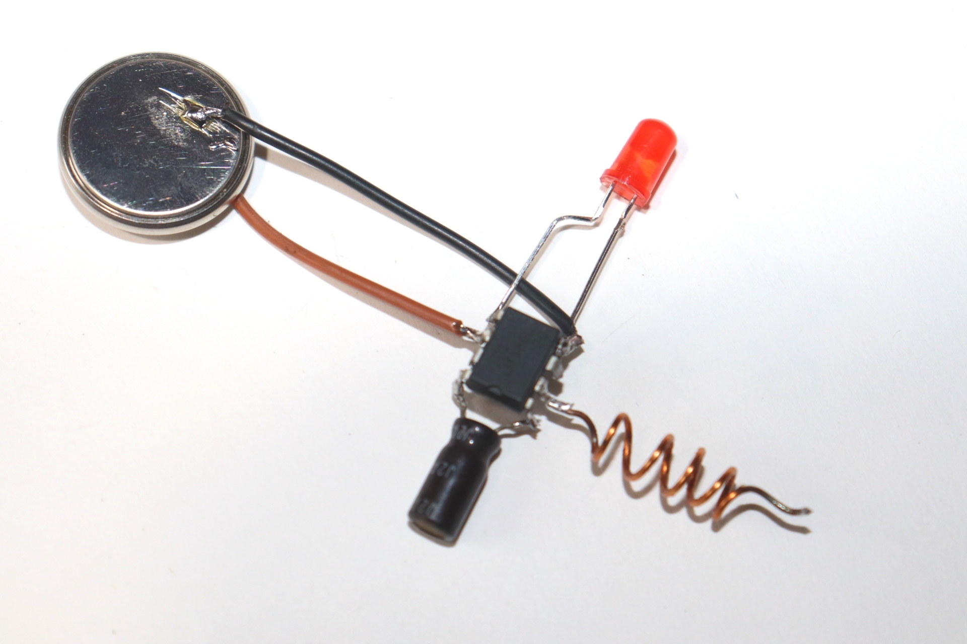 How to Make Mobile Phone Detector : 8 Steps - Instructables