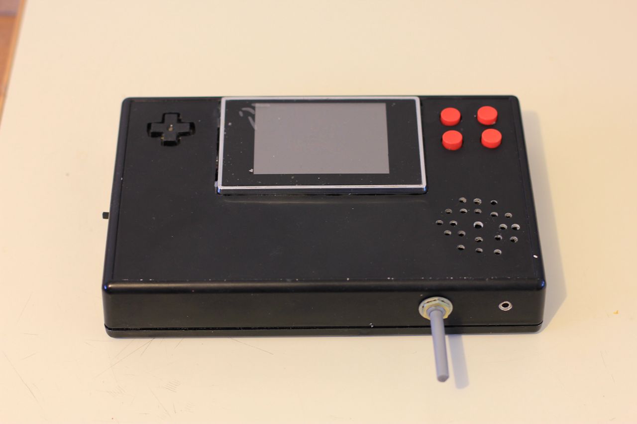 Portable Game Systems Explained (NES) : 5 Steps - Instructables