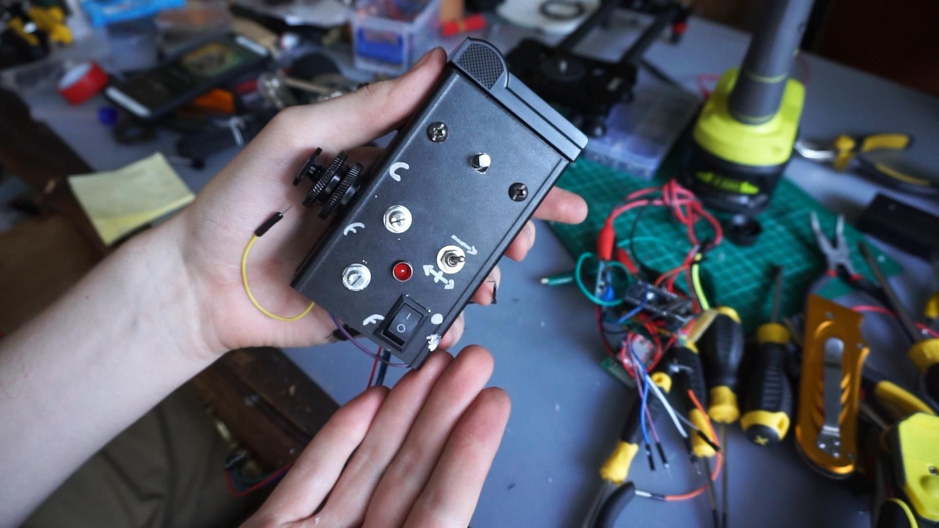 How to Motorize a Camera Slider (Battery Powered) : 11 Steps (with ...