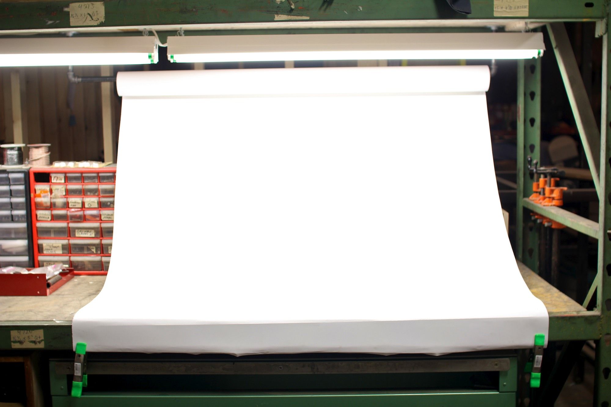 Easy Workbench Photo Backdrop : 7 Steps (with Pictures) - Instructables