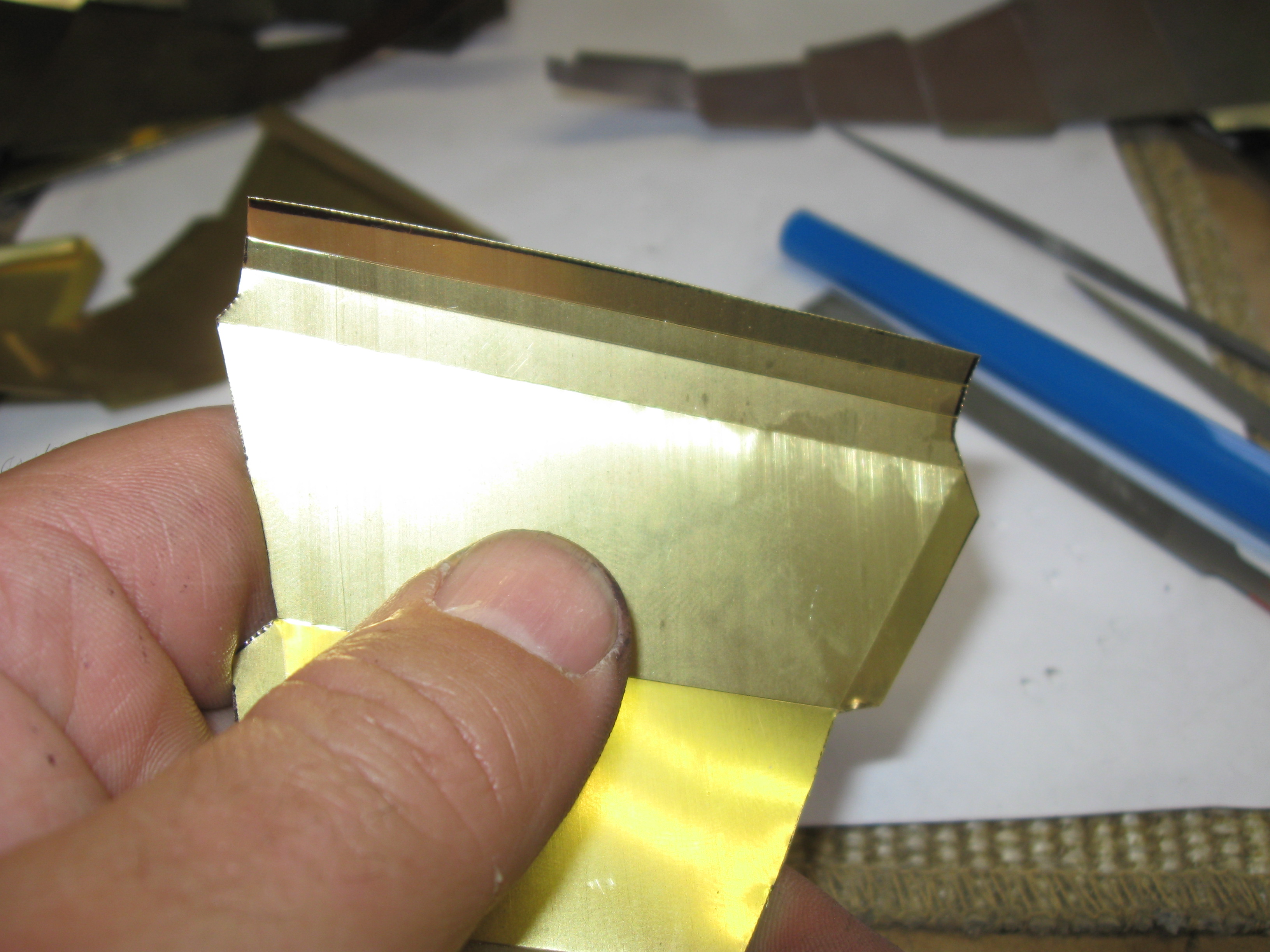 Gramophone Dock AKA Shiny Metal Papercraft : 7 Steps - Instructables