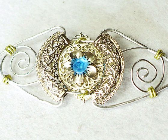 How to Make a Metal Vintage Brooch With Aqua Glass Beads : 6 Steps ...