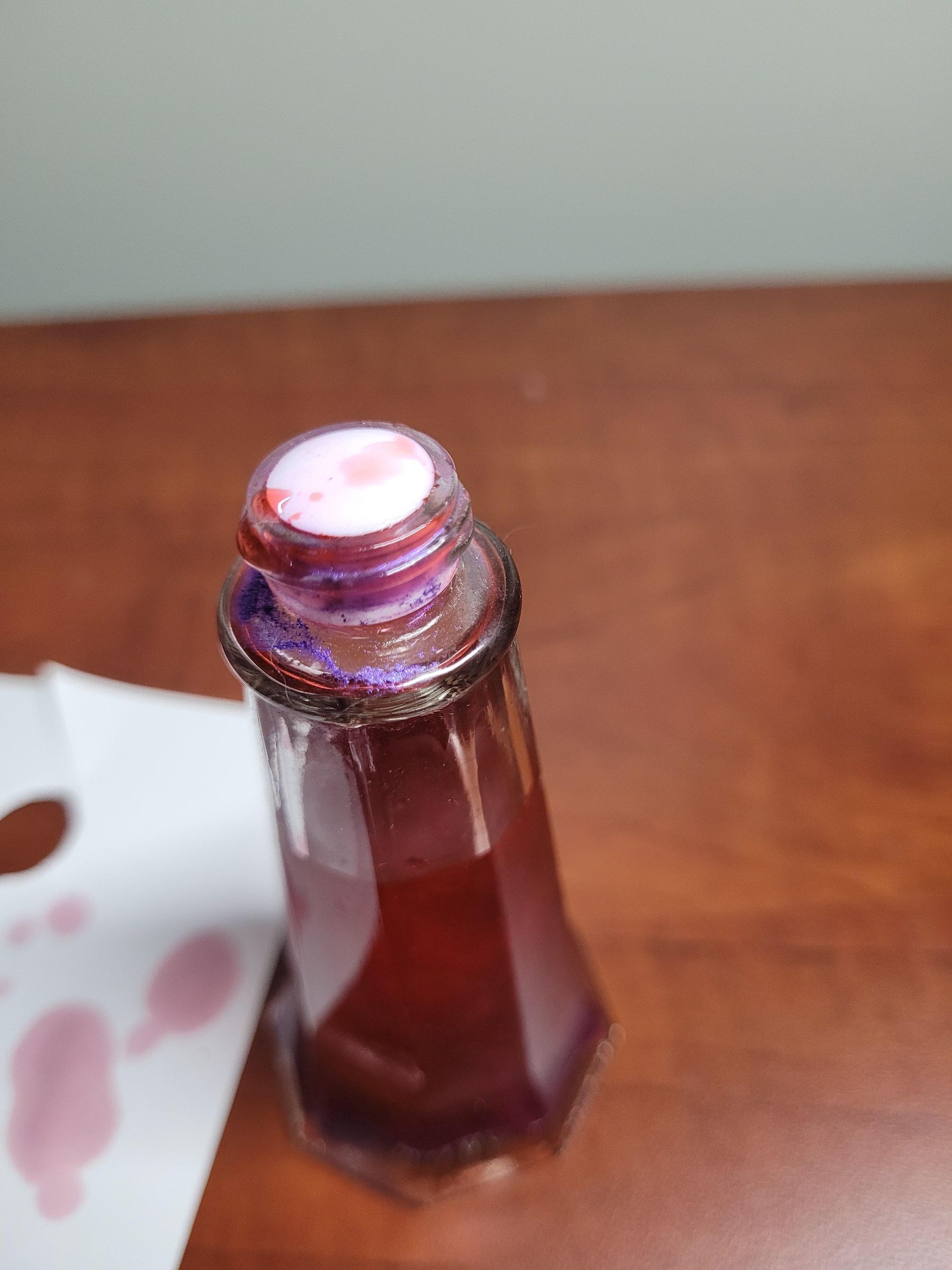 Different Ways to Seal a (small) Glass Bottle : 8 Steps - Instructables