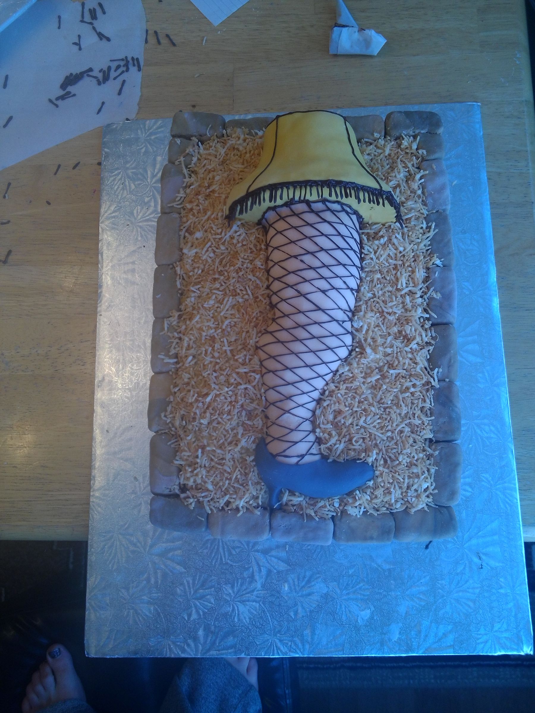 Leg Lamp Cake : 5 Steps (with Pictures) - Instructables