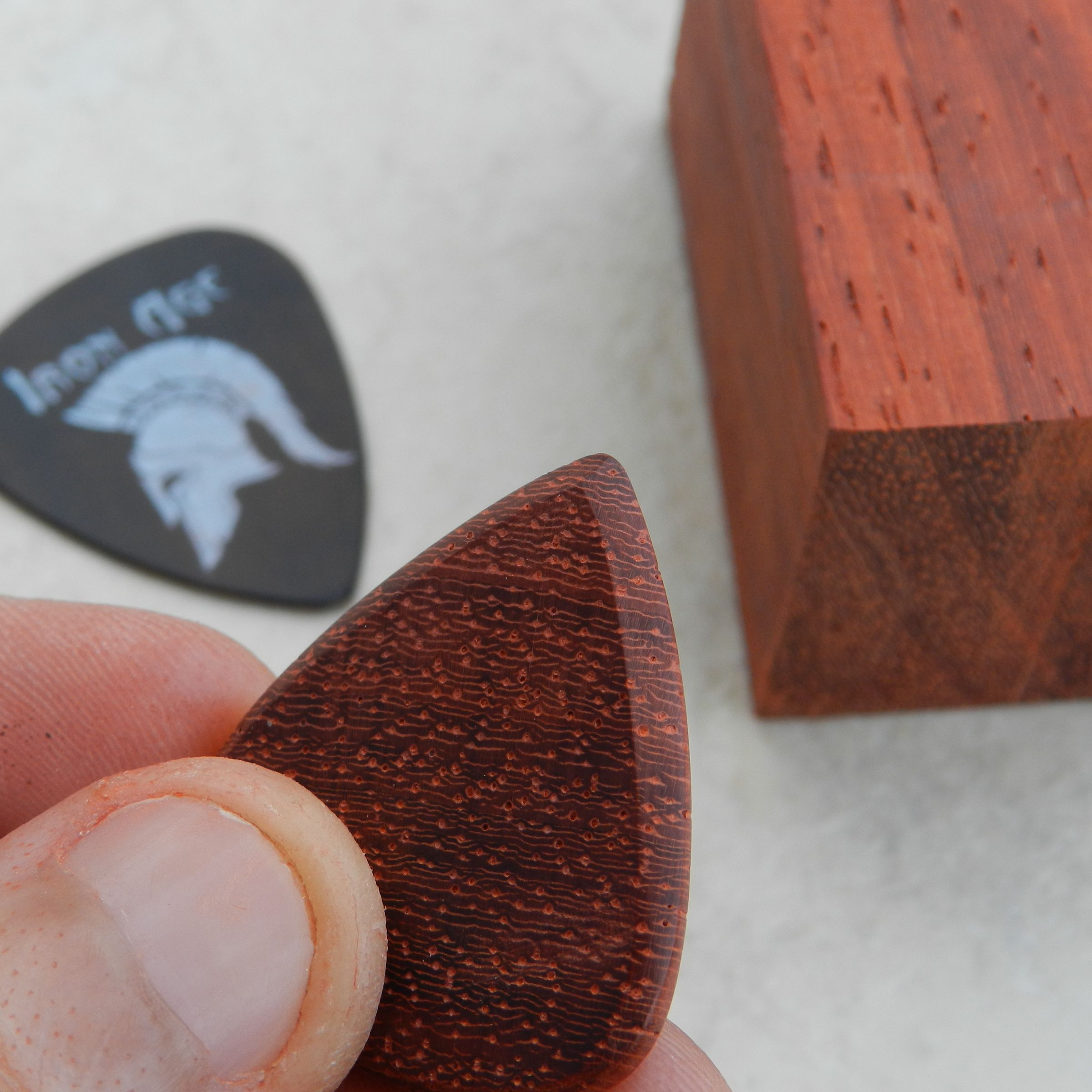 How to Make Wooden Guitar Picks : 6 Steps (with Pictures) - Instructables