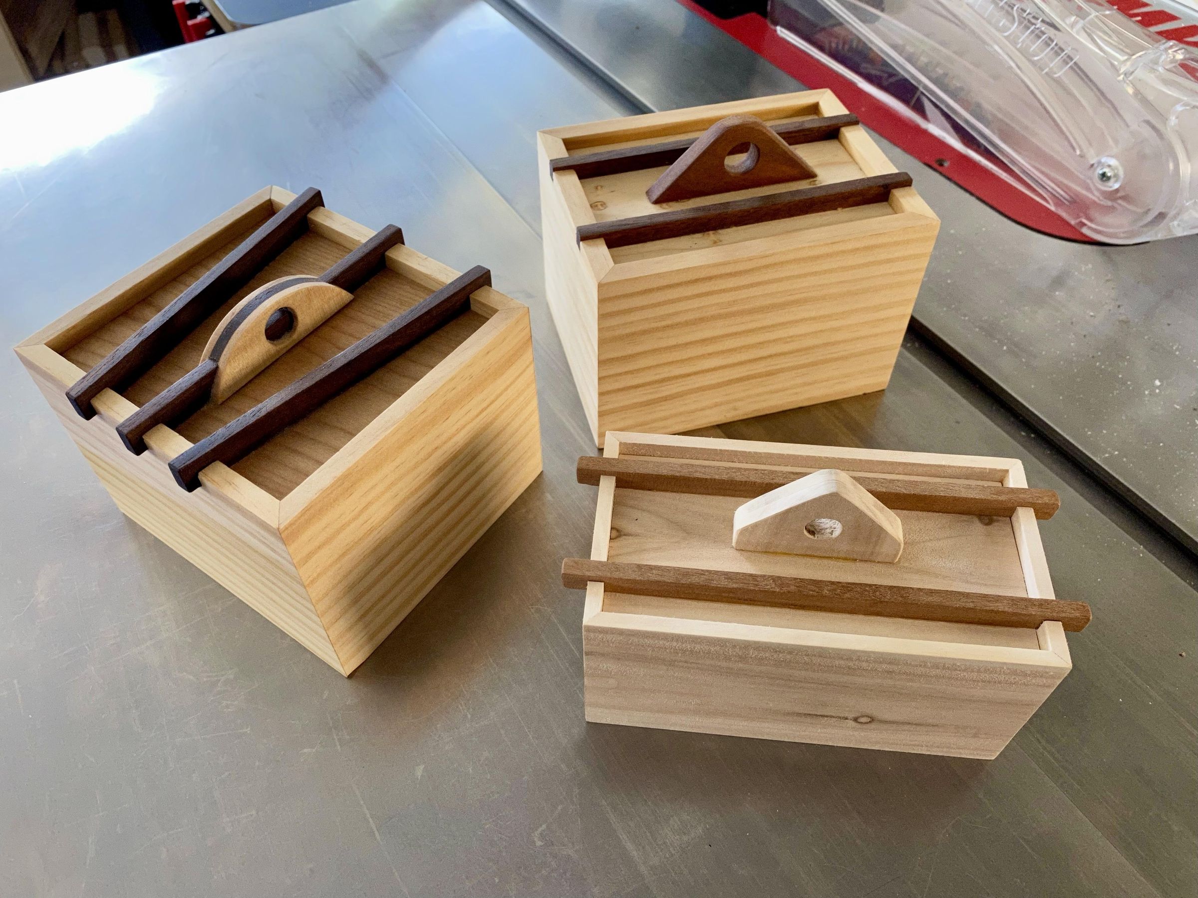 Suspended Box Lid : 7 Steps (with Pictures) - Instructables