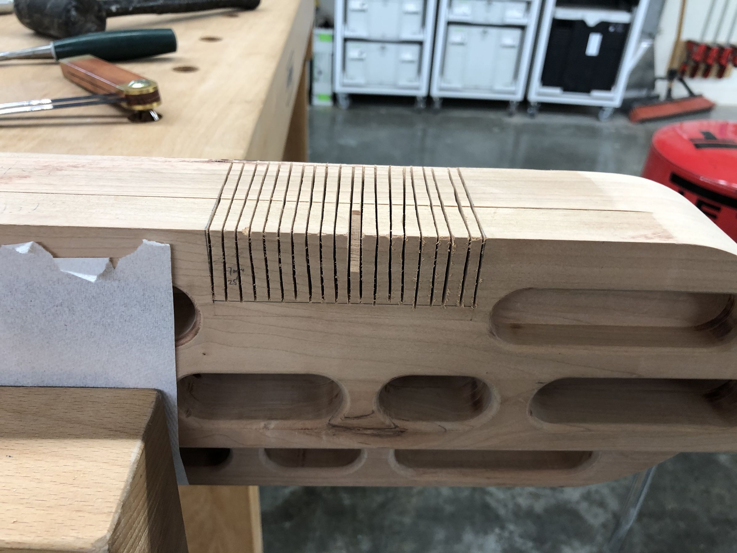 Beastmaker 1000 Hangboard : 11 Steps (with Pictures) - Instructables