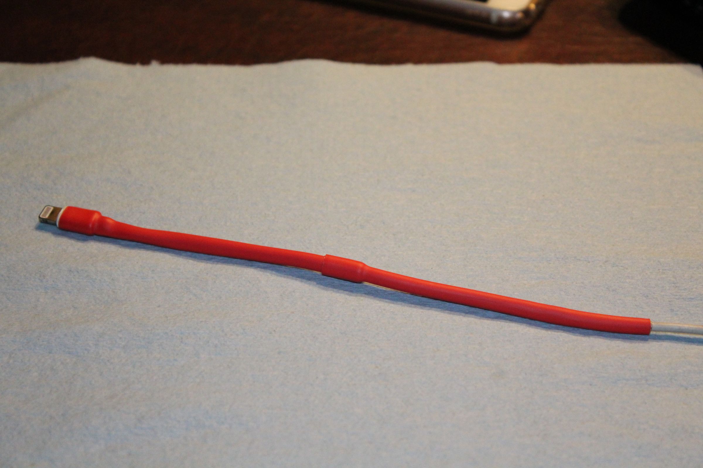 Fix a Frayed IPhone Cable With Adhesive-Lined Heat-Shrink Tubing : 4 ...