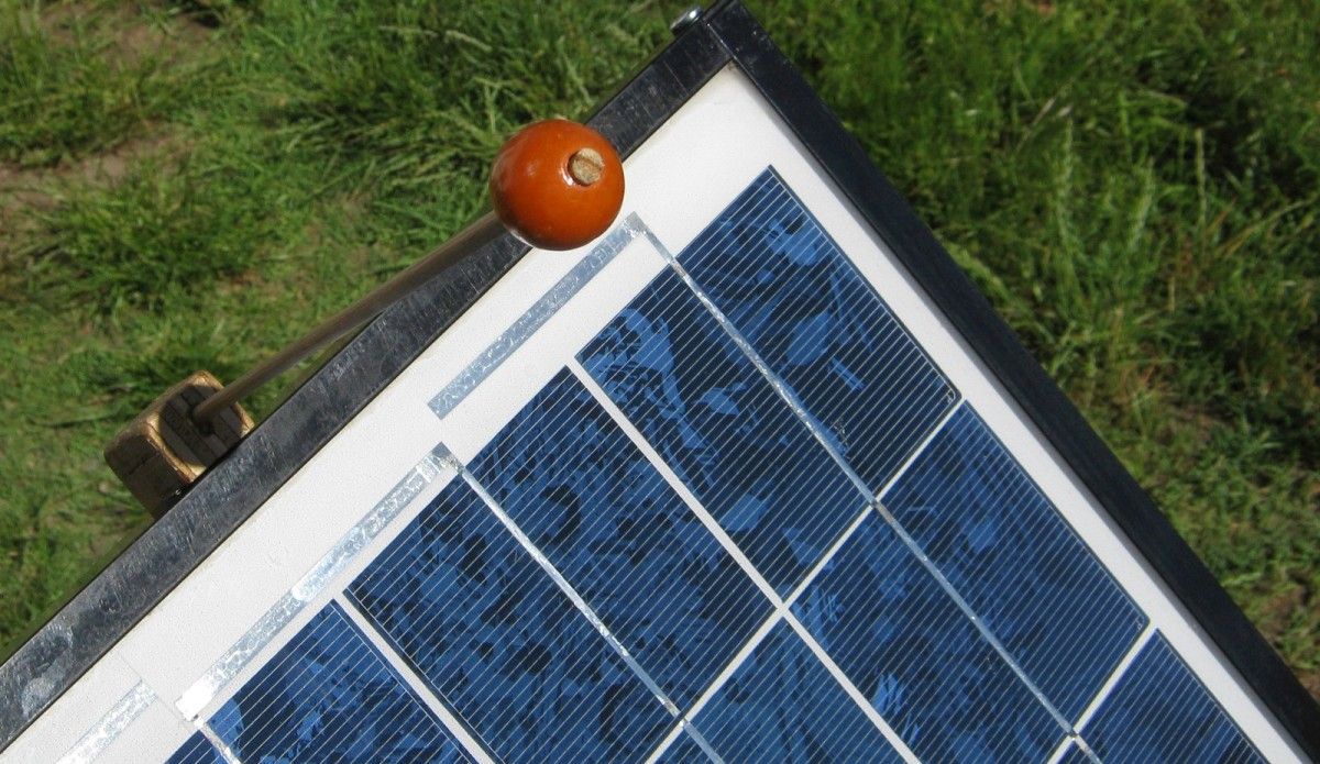 Dual Axis Transistorized Solar Tracker : 7 Steps (with Pictures ...