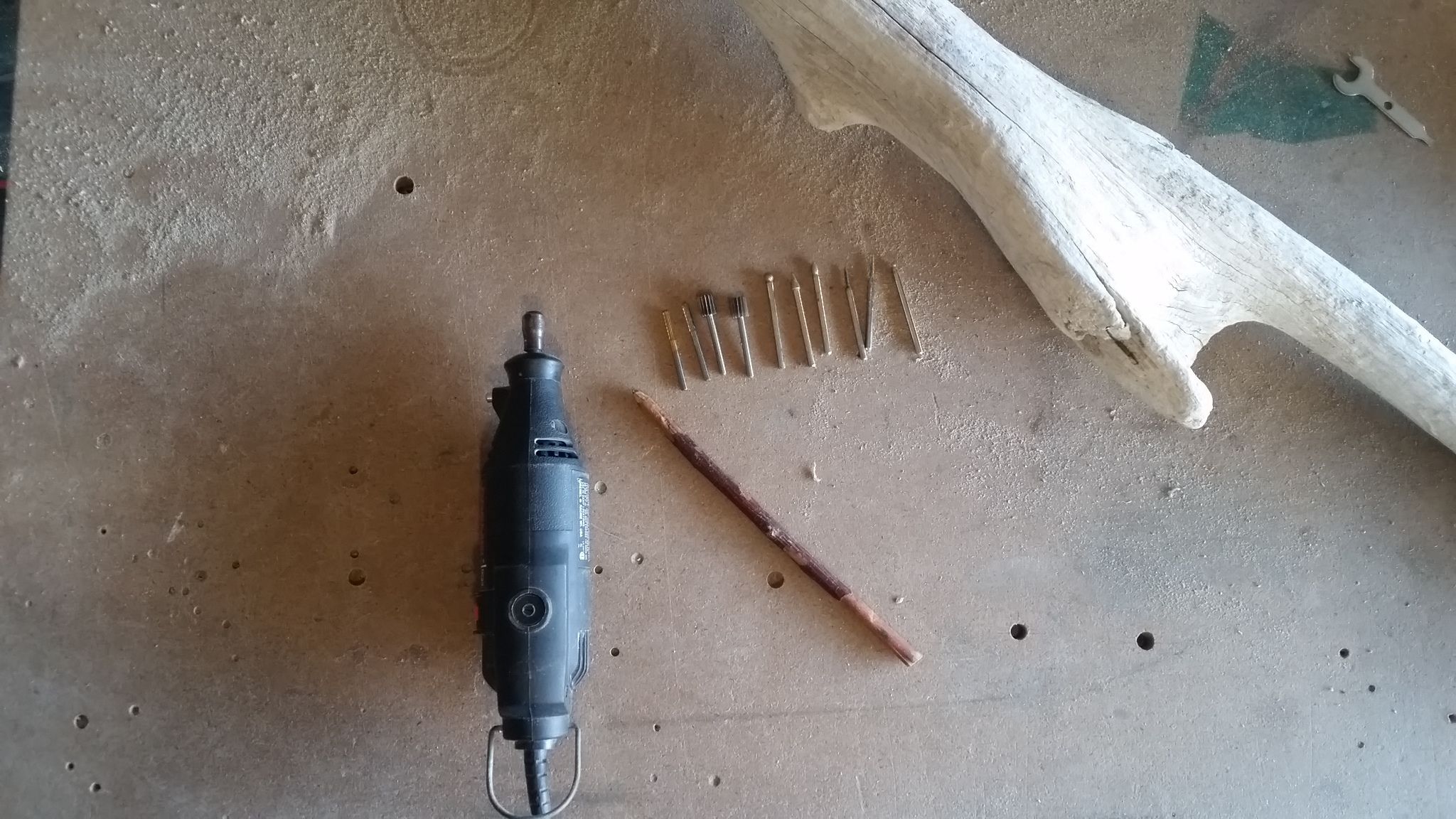 Driftwood Spirit Power Carving : 9 Steps - Instructables