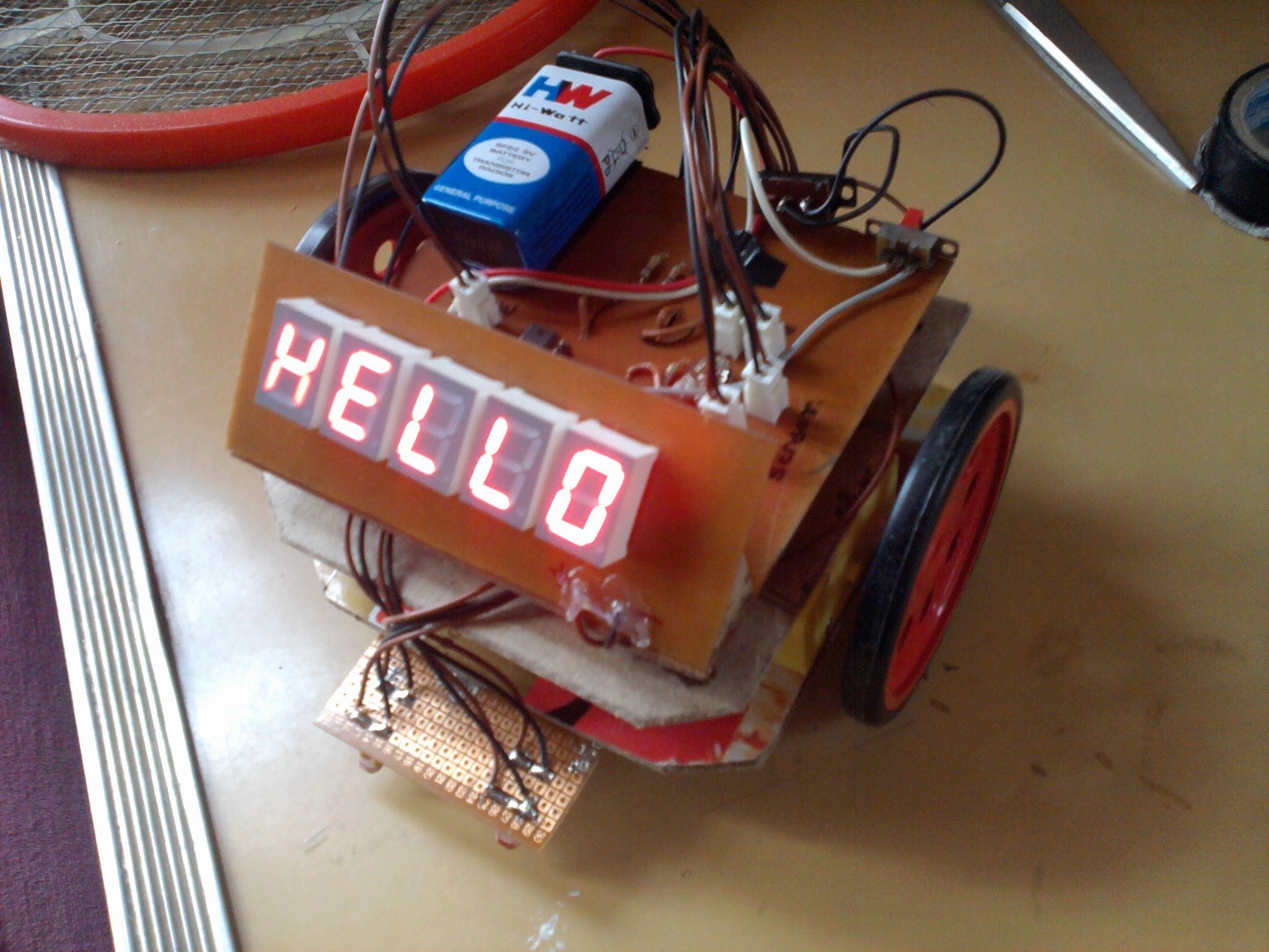"DIY - THE EXCELLENT LINE TRACER ROBOT WITHOUT MICROCONTROLLER" : 7 ...