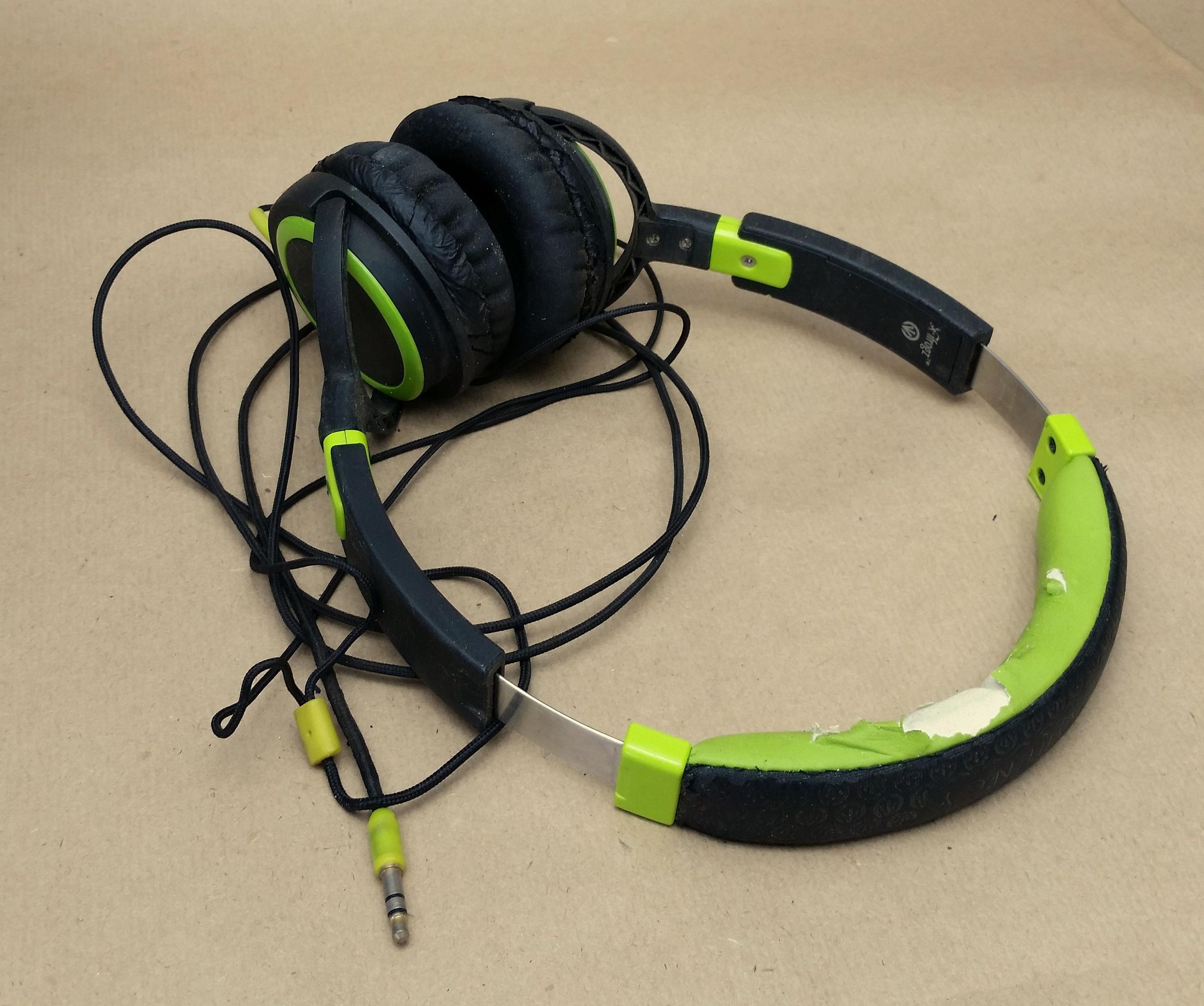 Make Your Own Wireless Bluetooth Vintage Headphones! : 9 Steps (with ...