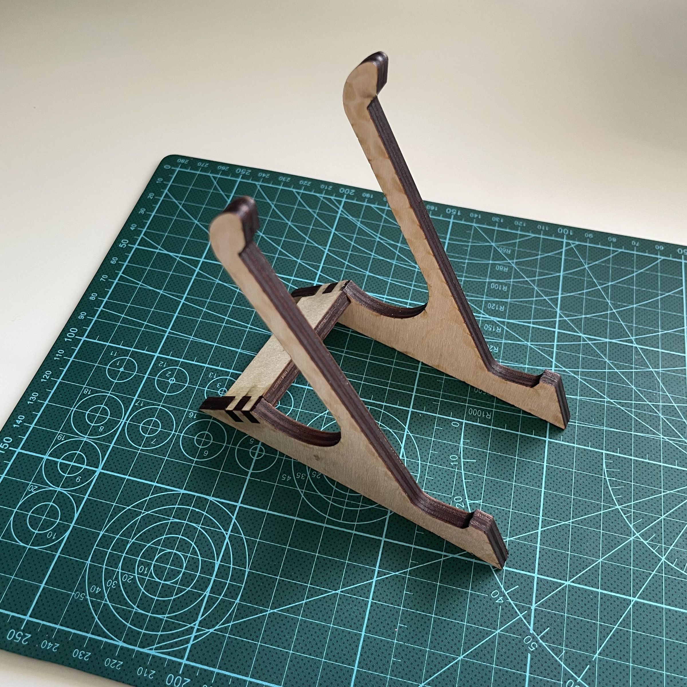 Laser Cut and Assembled Steam Deck Stand : 7 Steps - Instructables