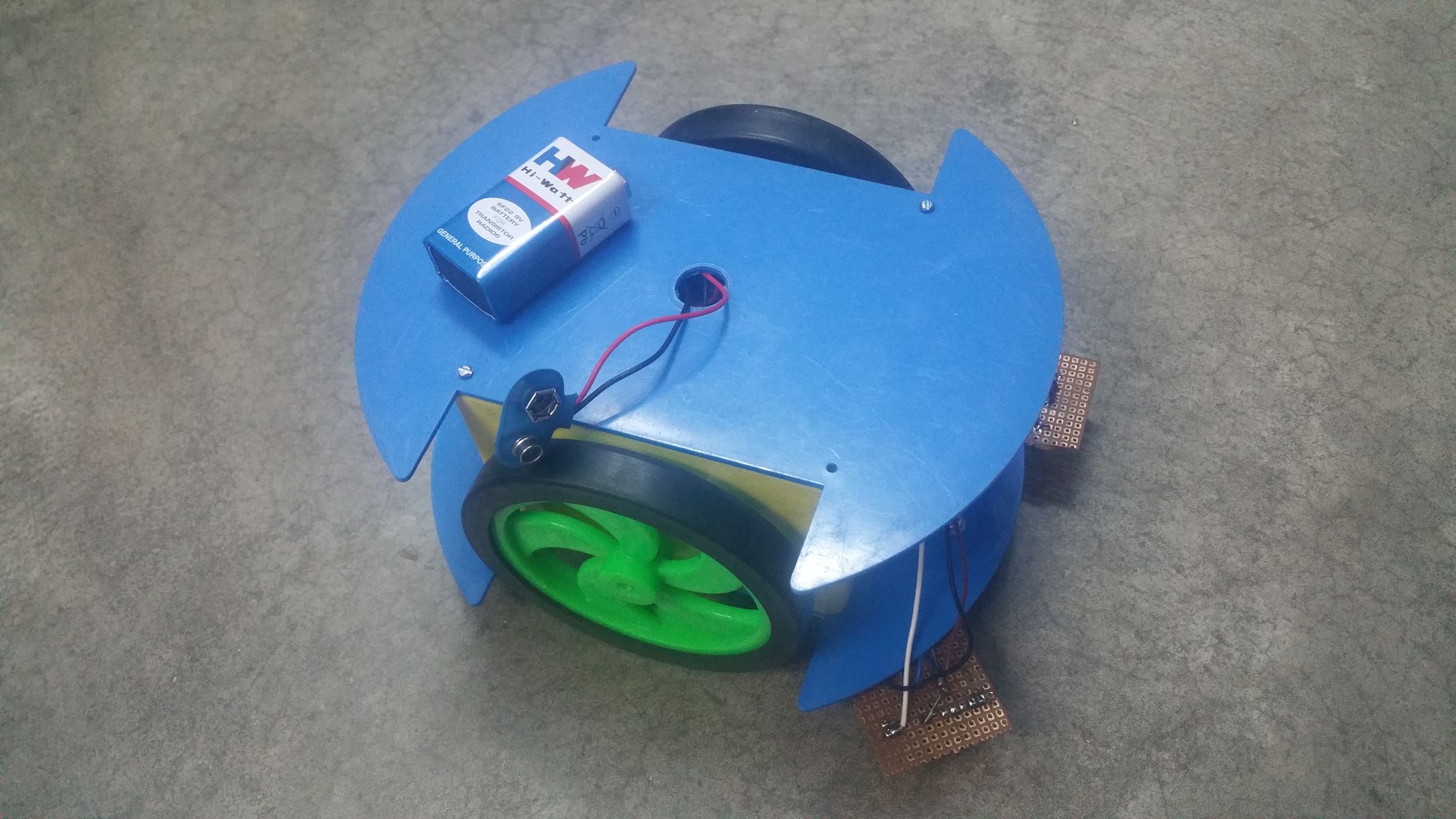 Black Line Following Bot : 5 Steps - Instructables