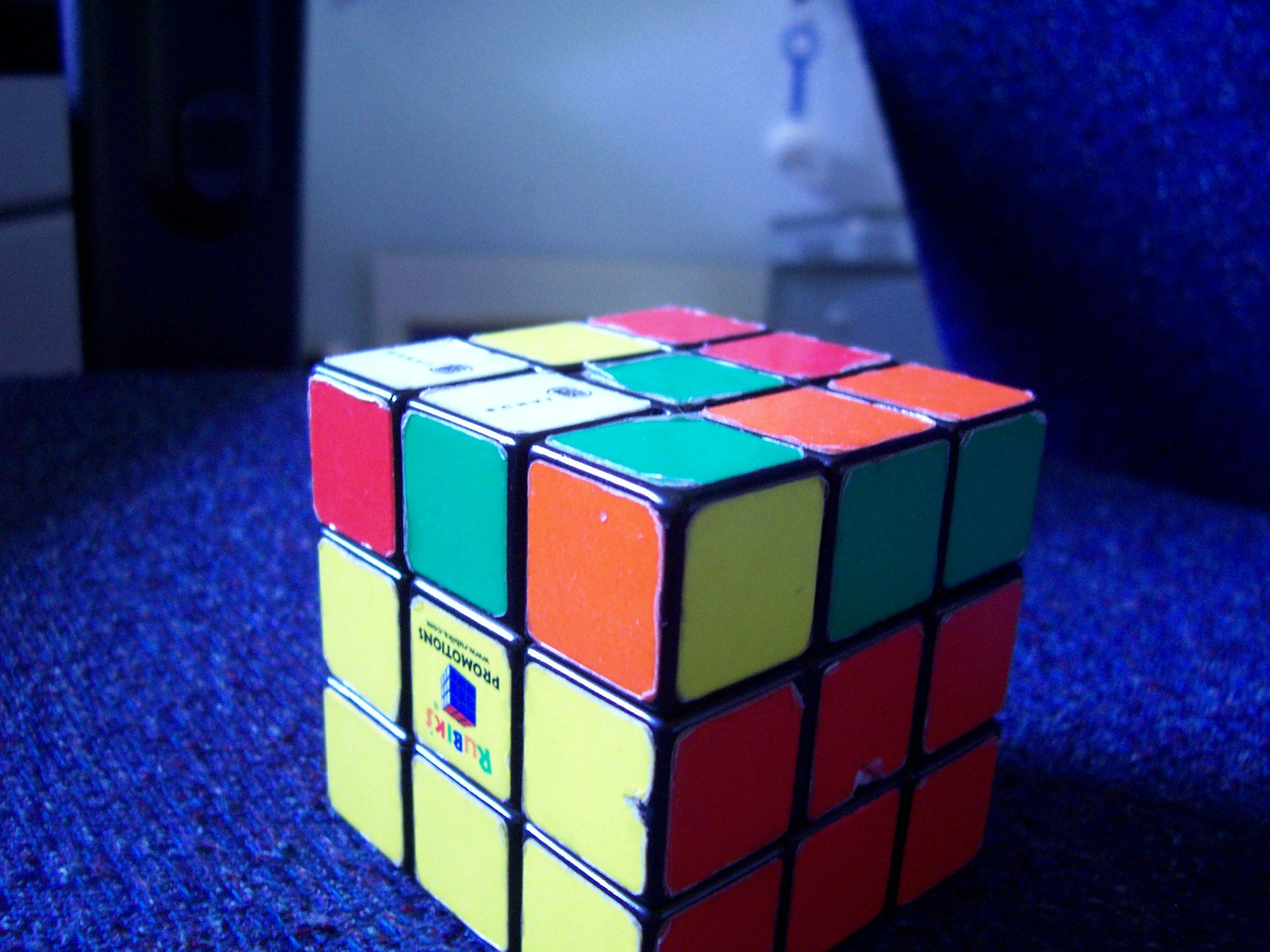 How to Solve a Rubik's Cube! : 13 Steps (with Pictures) - Instructables