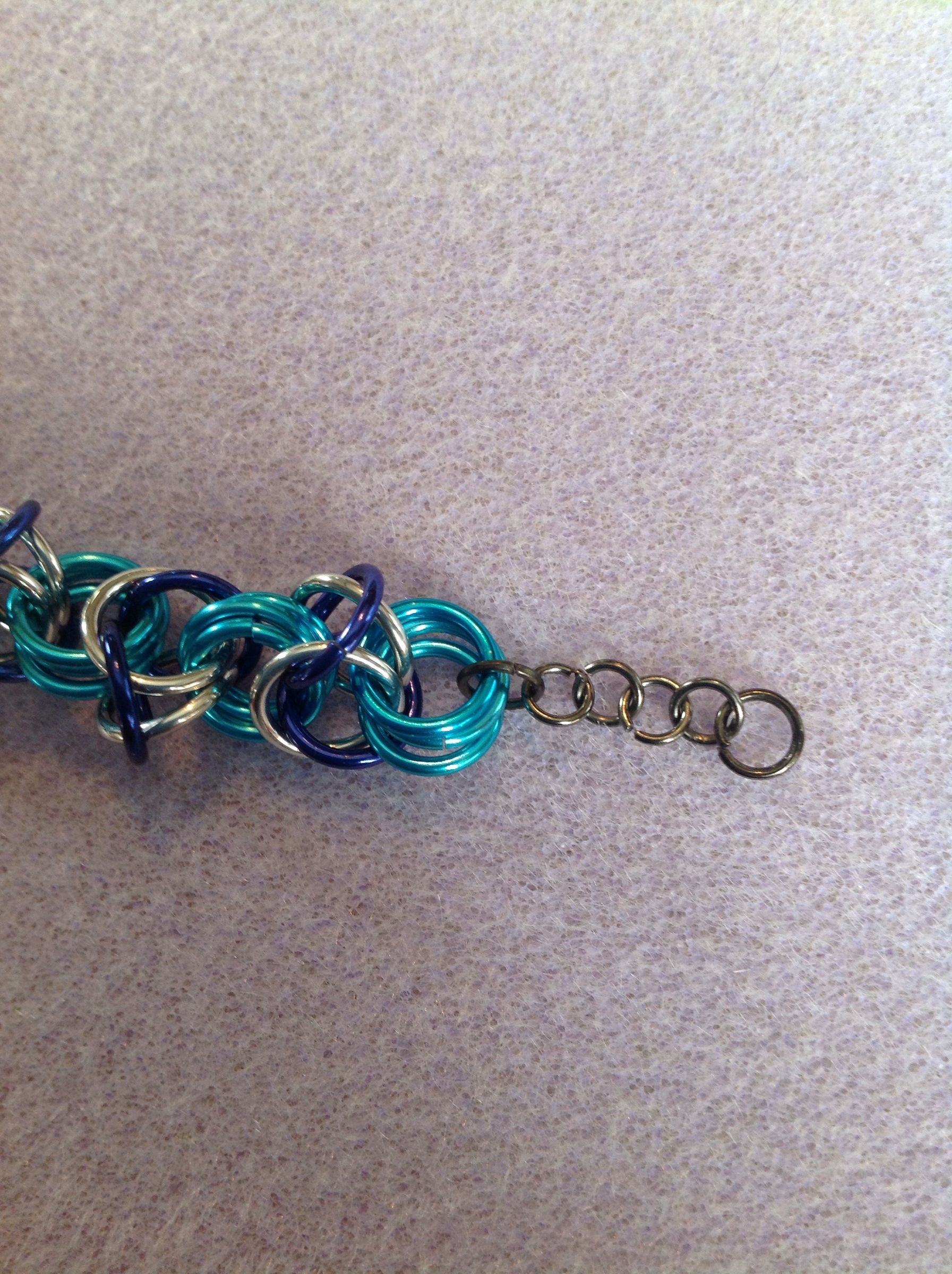 Triple Byzantine Weave Bracelet : 5 Steps (with Pictures) - Instructables
