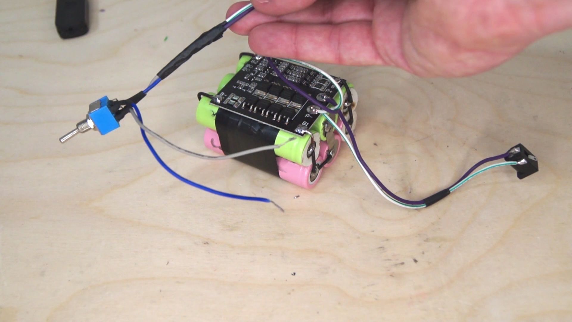 Cardboard Bluetooth Speaker : 4 Steps (with Pictures) - Instructables