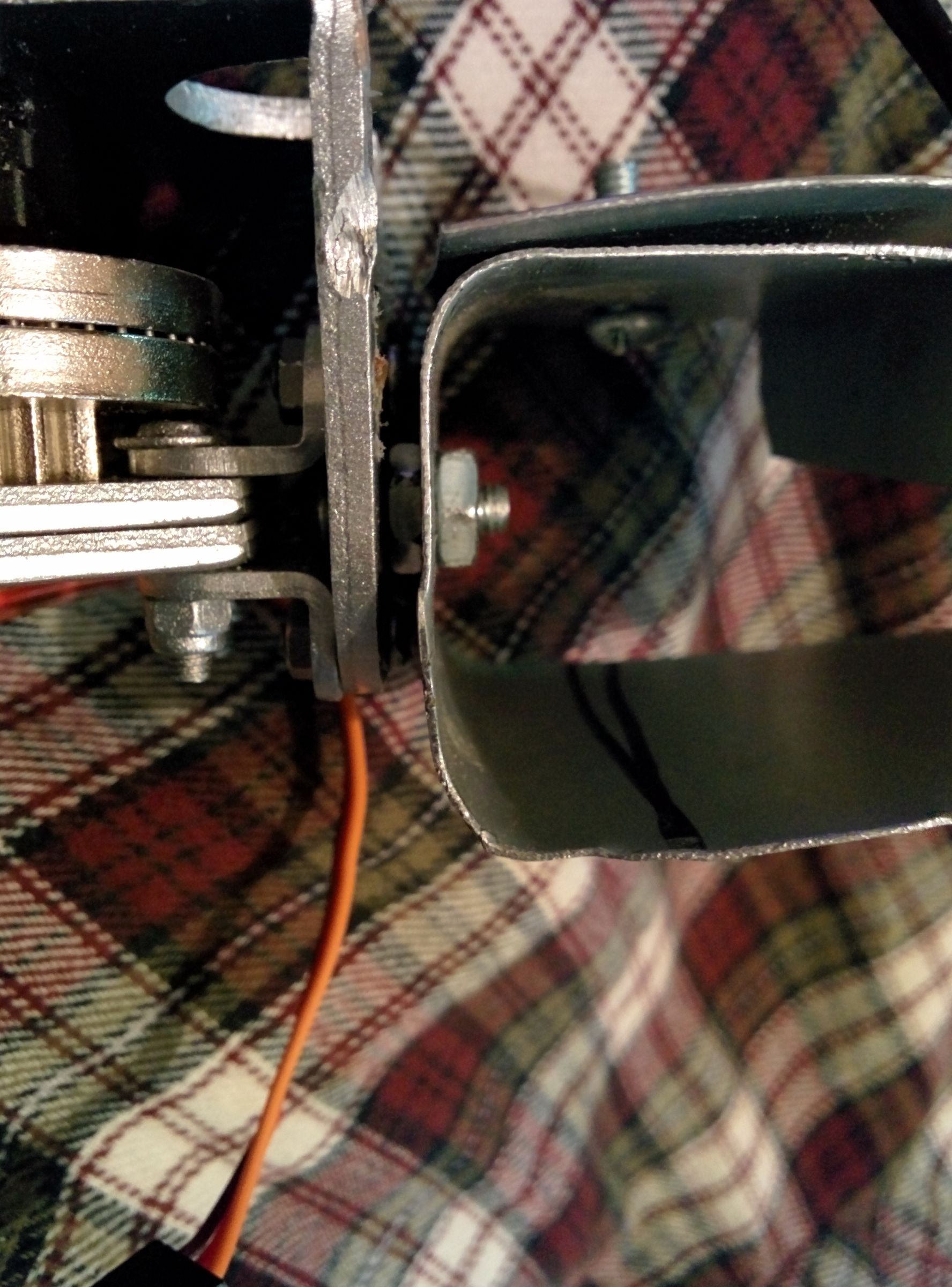 Cheap Arduino Based Robotic Claw Prostetic Hand : 5 Steps - Instructables